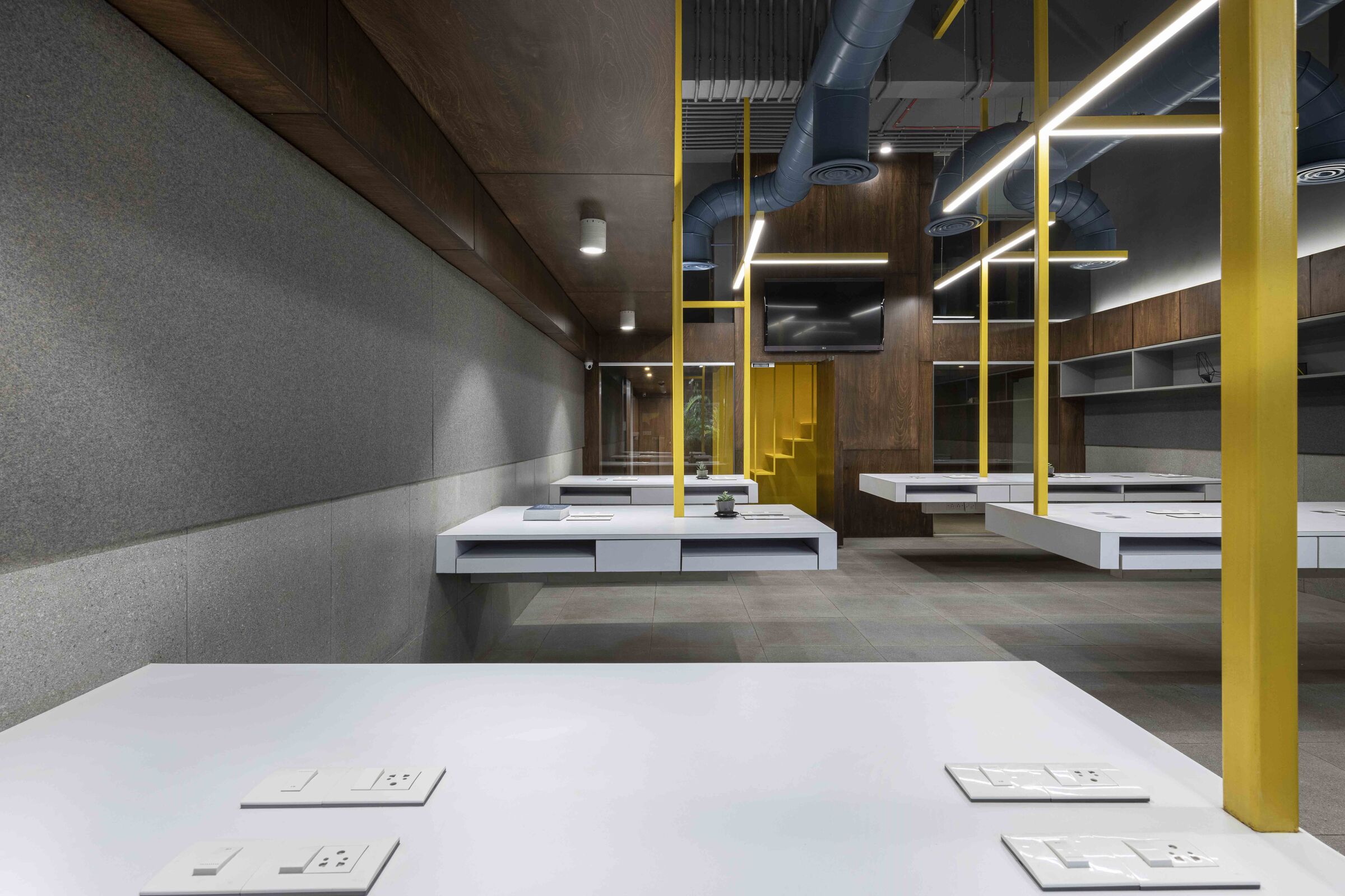 Gallery of Suspended Office | DIG Architects | Media - 3