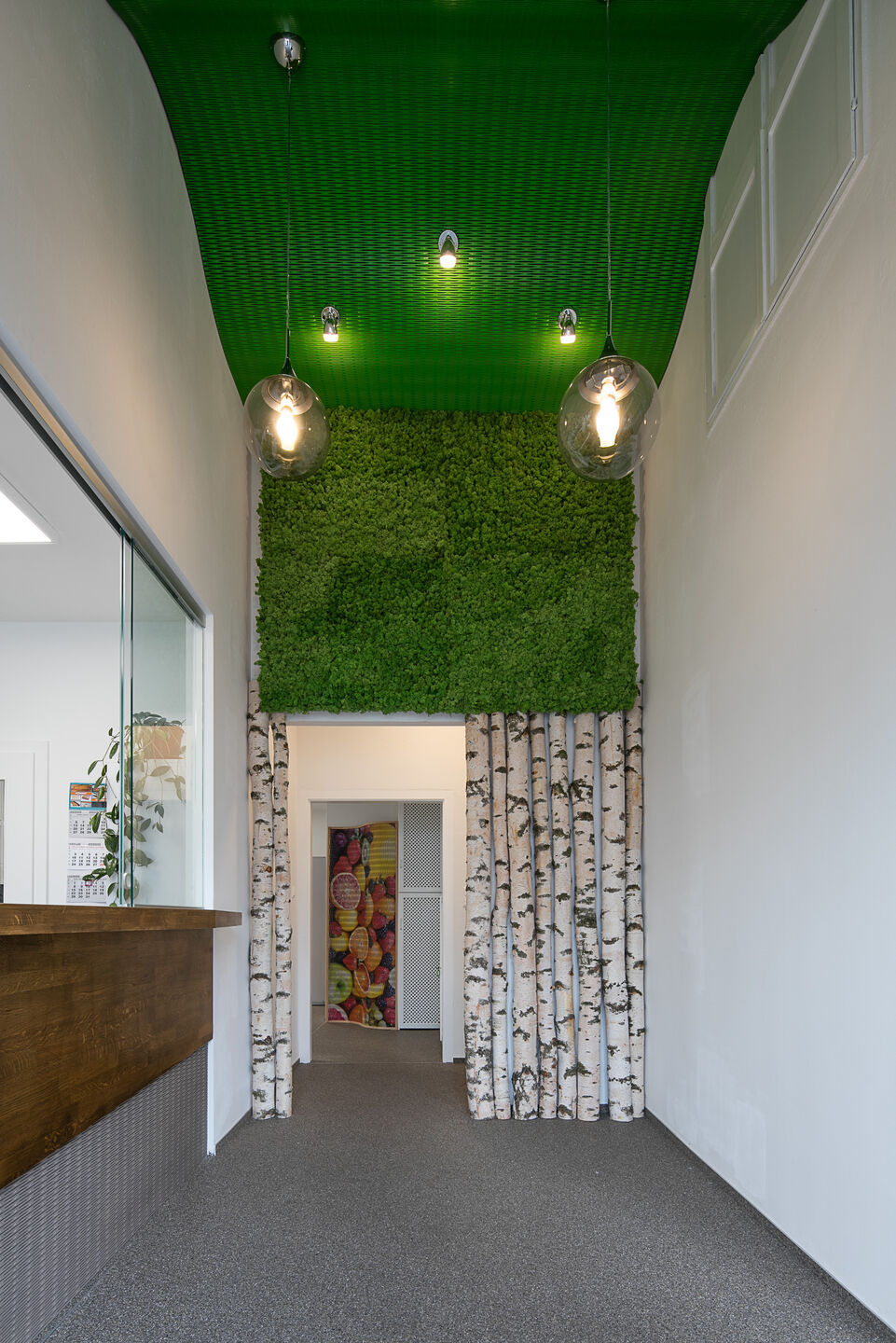 dukta® flexible wood - lacquered surface par {marque} | Archello