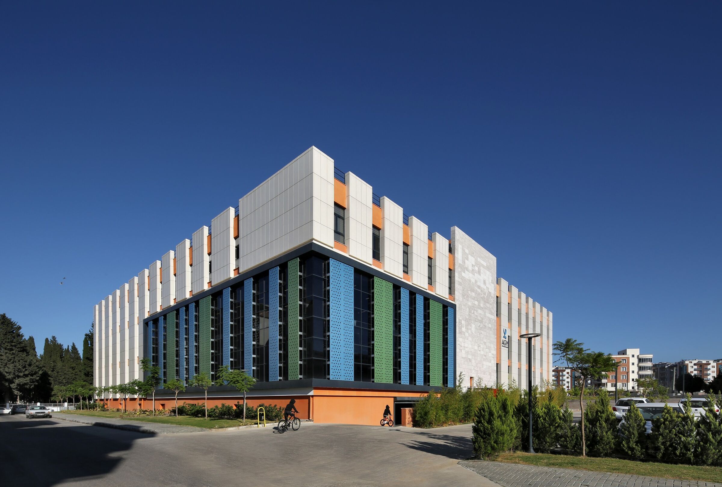 Gallery of Aliaga Youth Center | Not Architects | Media - 3