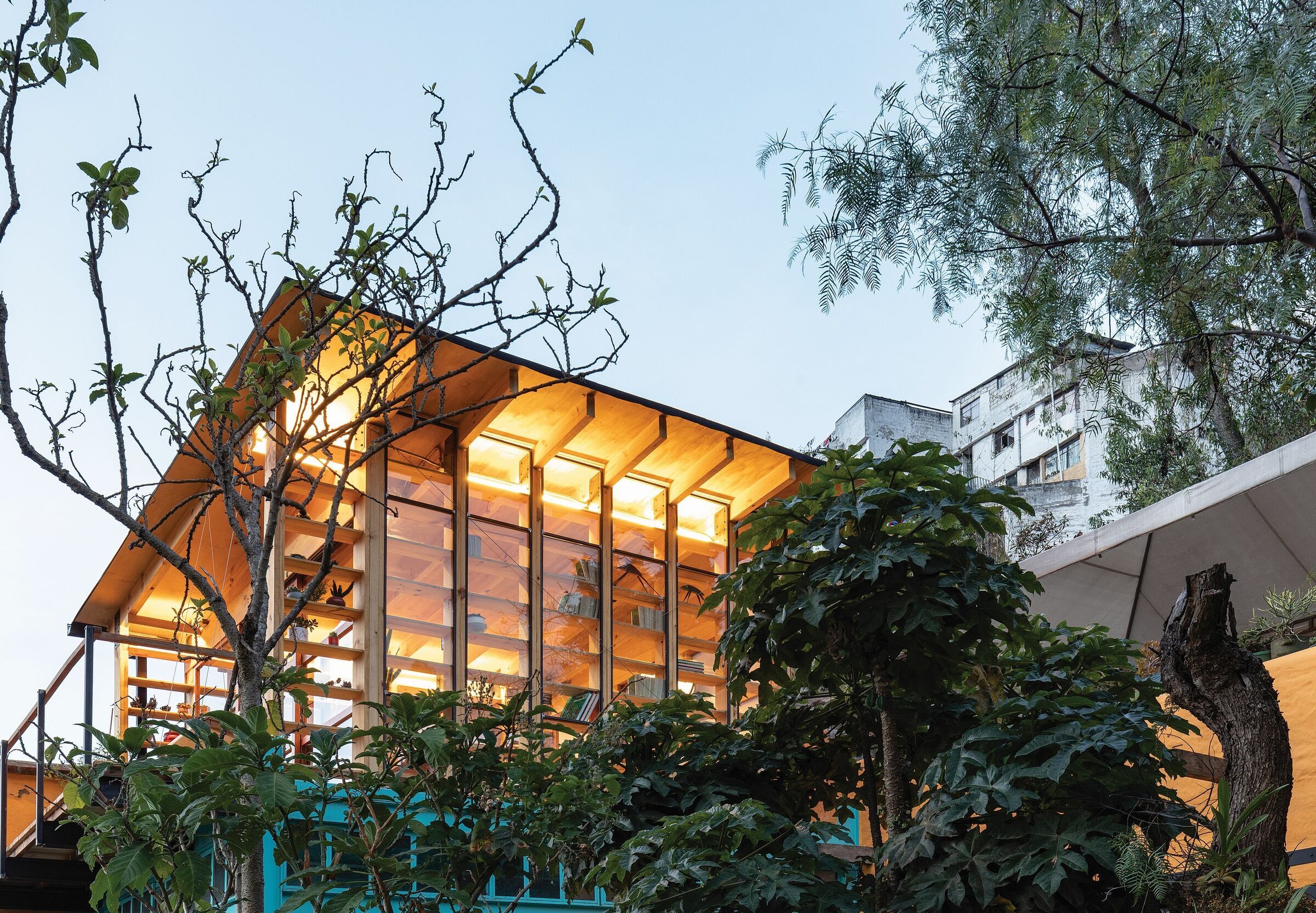 Room in the Air a modular urban refuge | Archello