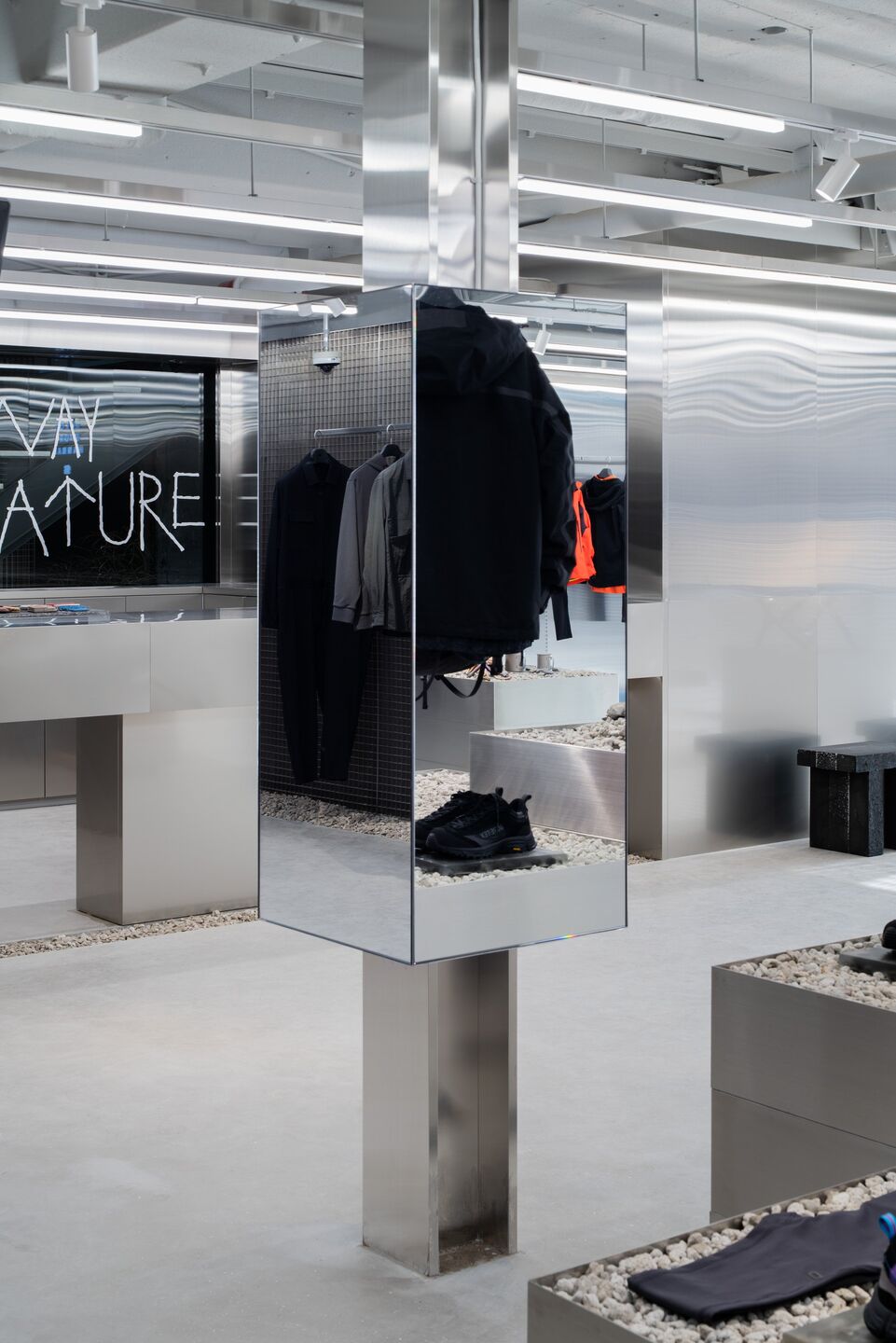 Gallery of Kolon Sport Hannam Store | studio fragment | Media - 29