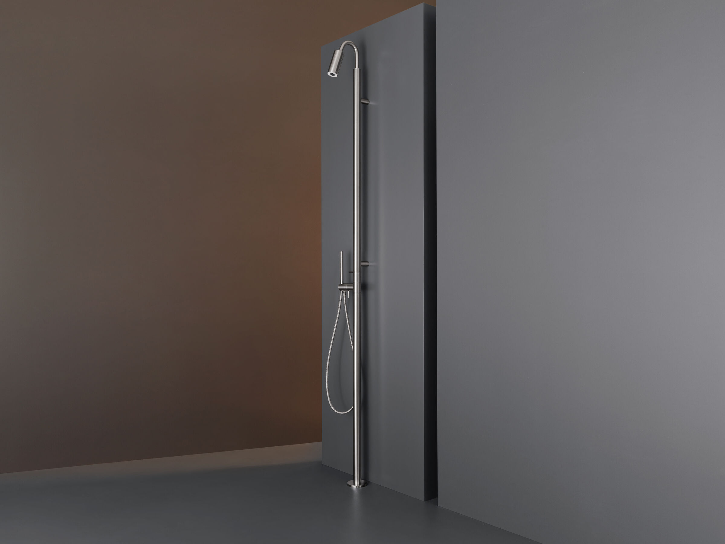 GRA26 - Free-standing progressive mixer set with conical rain jet H ...