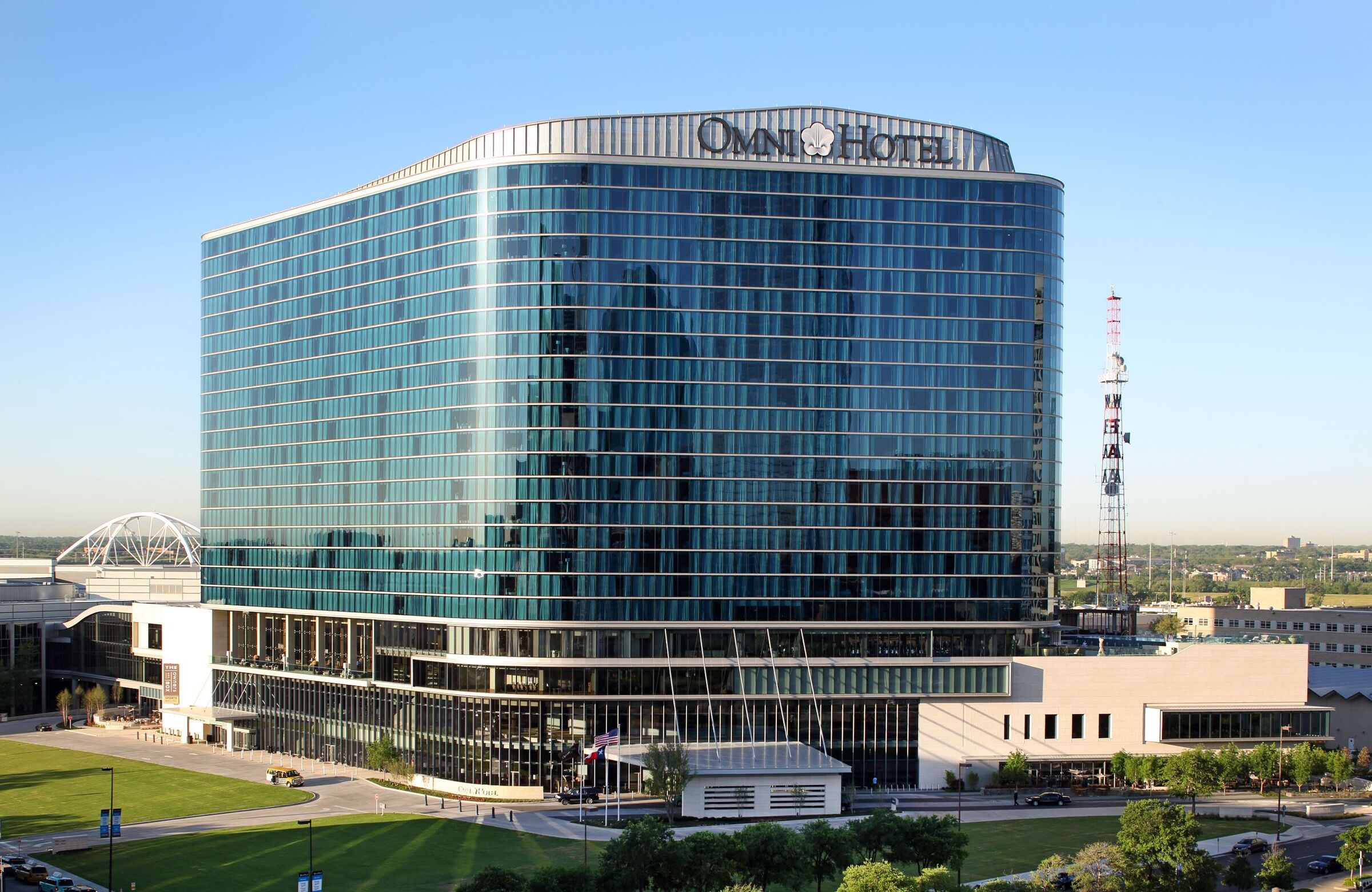 Omni Dallas Convention Center Hotel | Vitro Architectural Glass | Archello