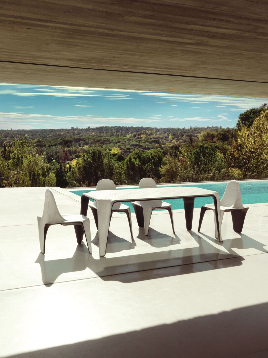 F3 Table by Vondom | Archello