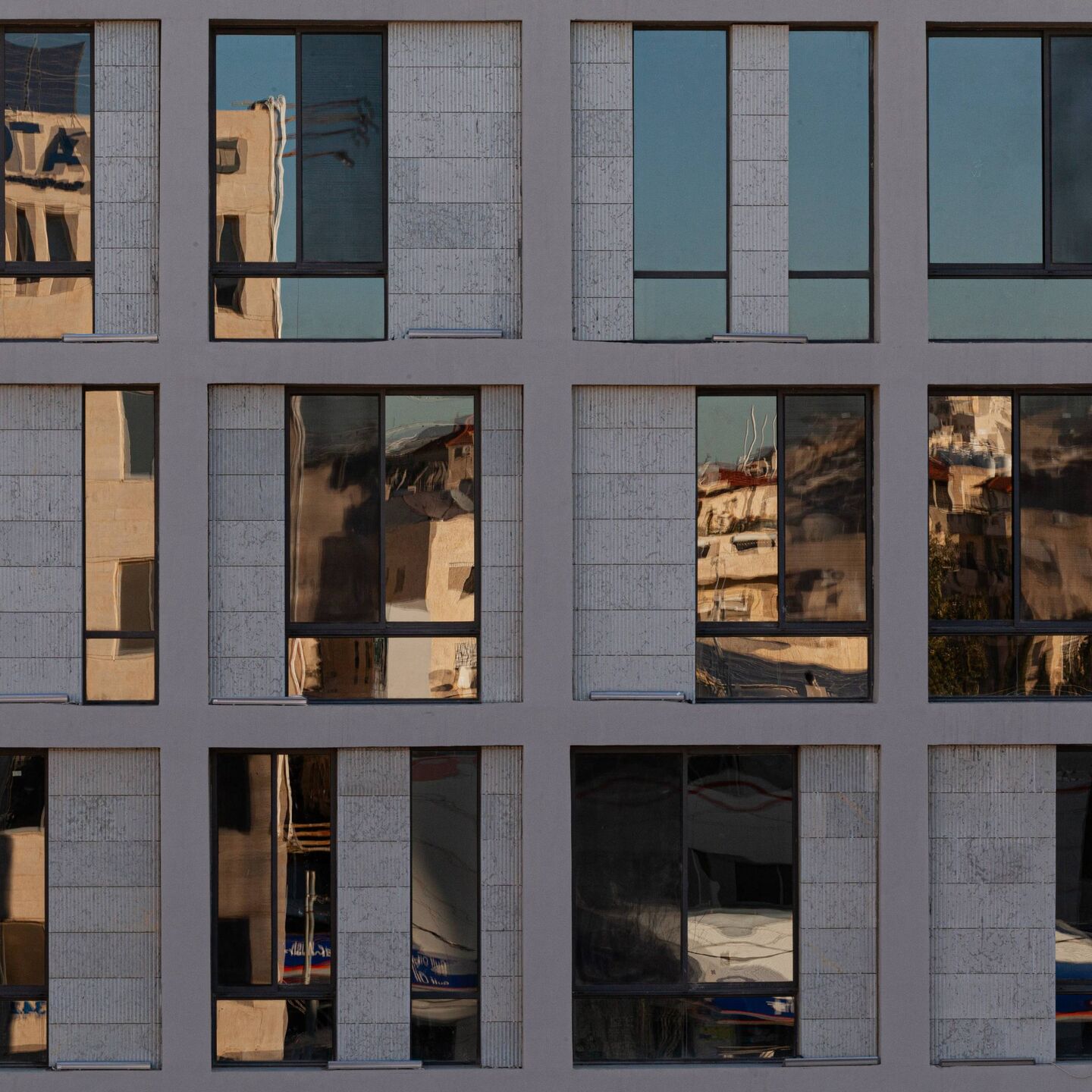 Maraqa Commercial Building | Paradigm DH (Paradigm design house) | Archello