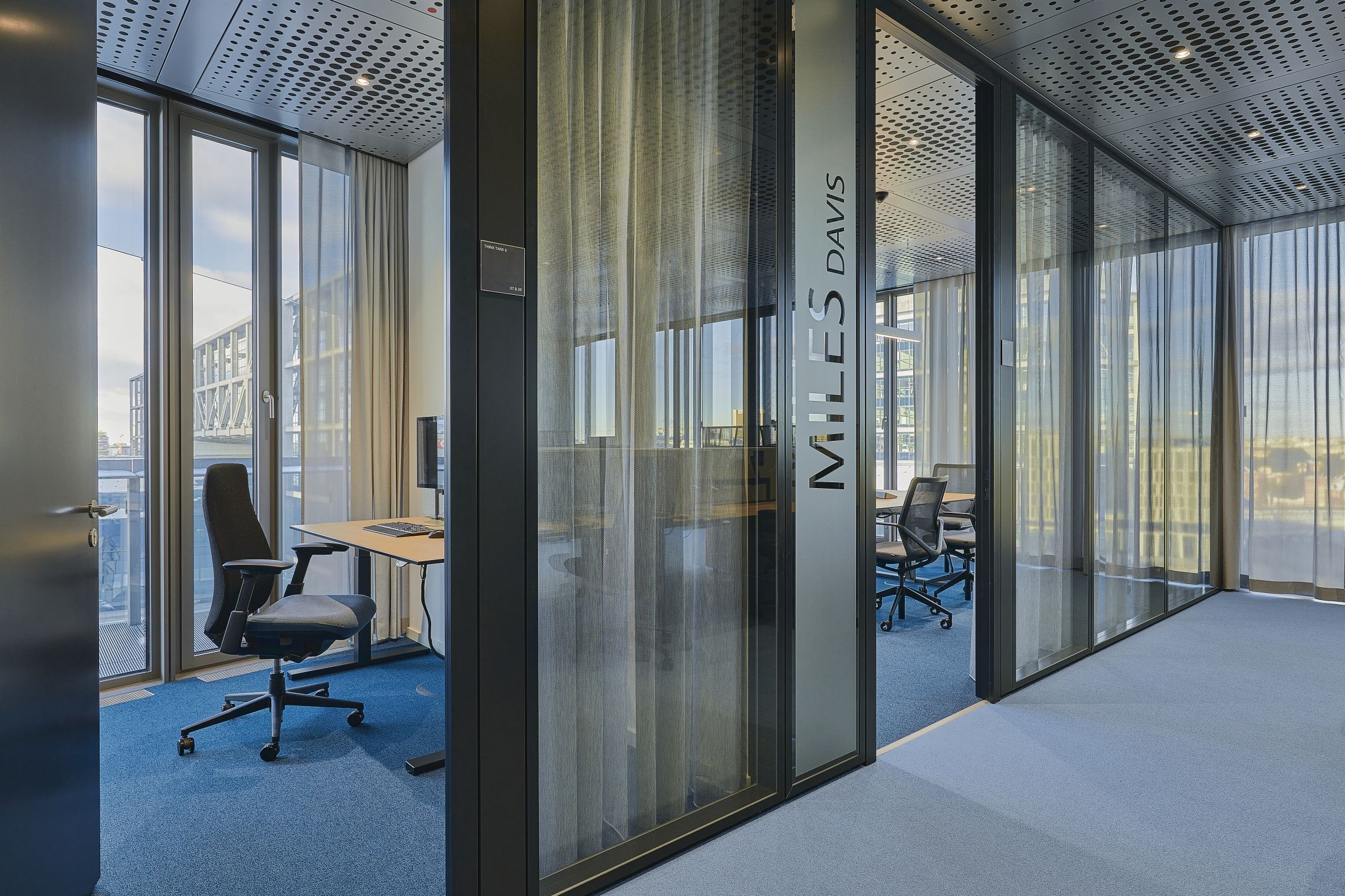 Discover Office Individual Buildings Design Ideas and Pictures | Archello