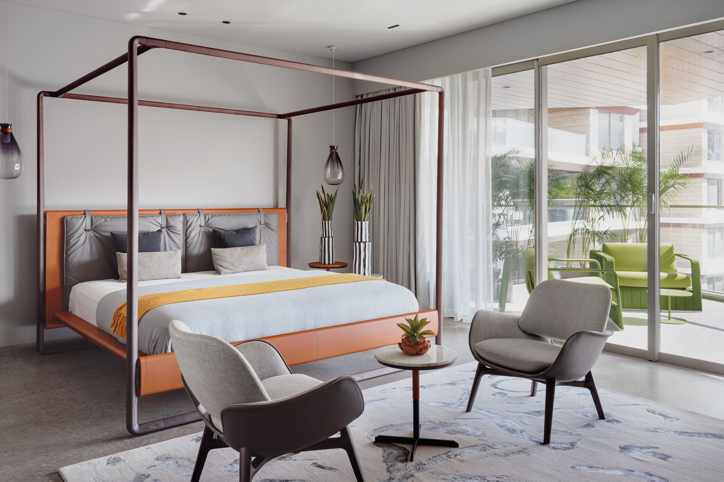 Polyphonic Apartment meshes modern with vintage in a home concept that ...