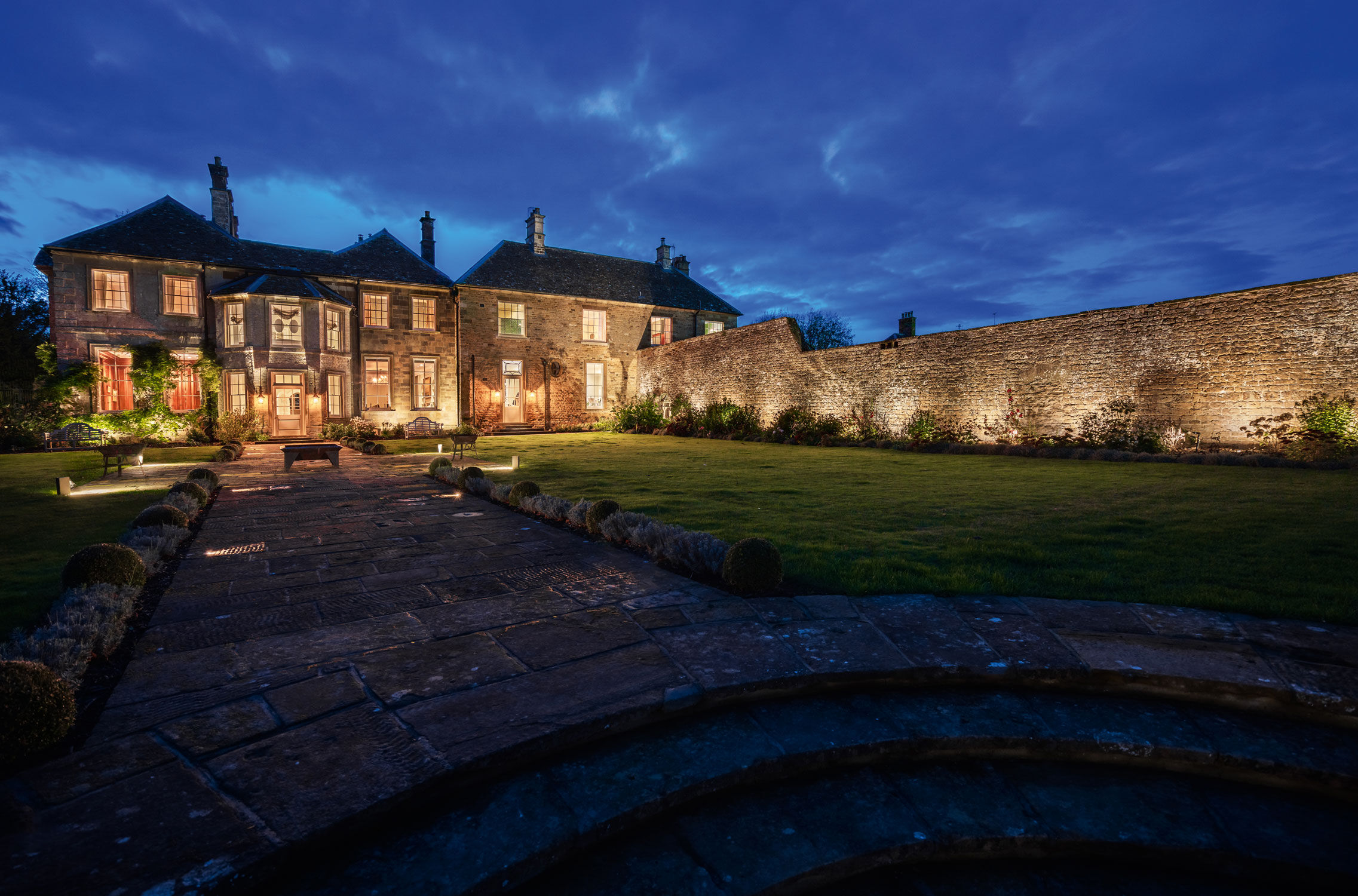 Thorpe Manor | Deltalight | Archello