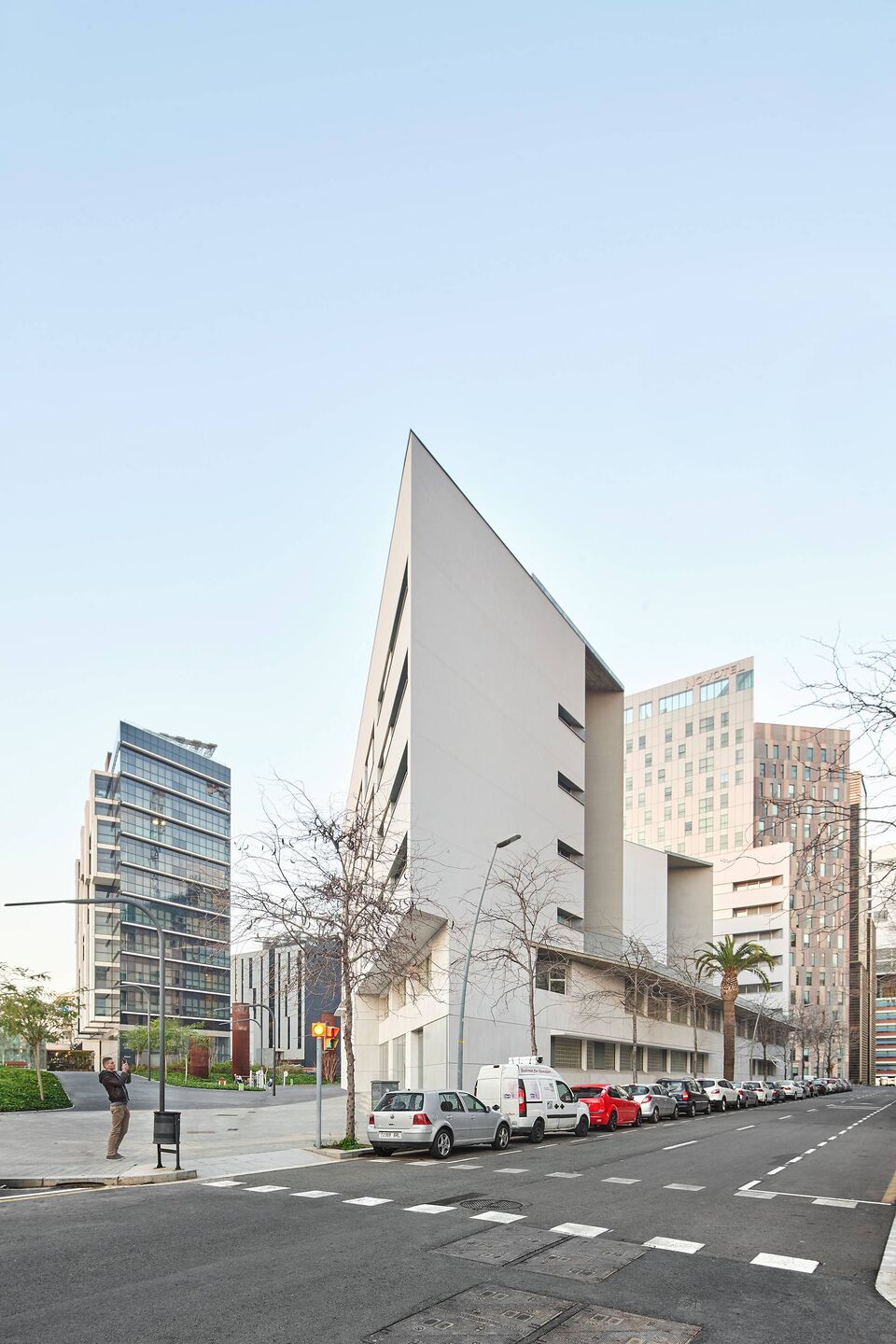 Gallery of 105 apartments for the elderly | Peris+Toral.arquitectes ...