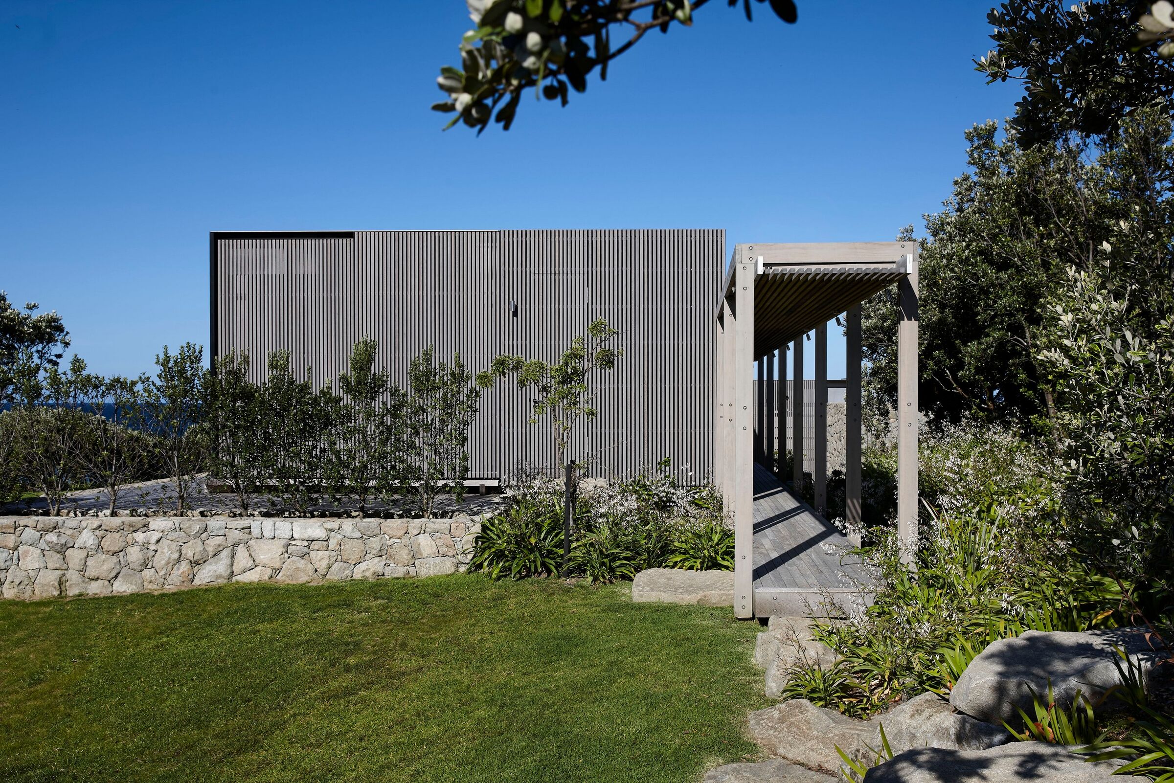 Awana Beach, Aotea | Herbst Architects | Archello