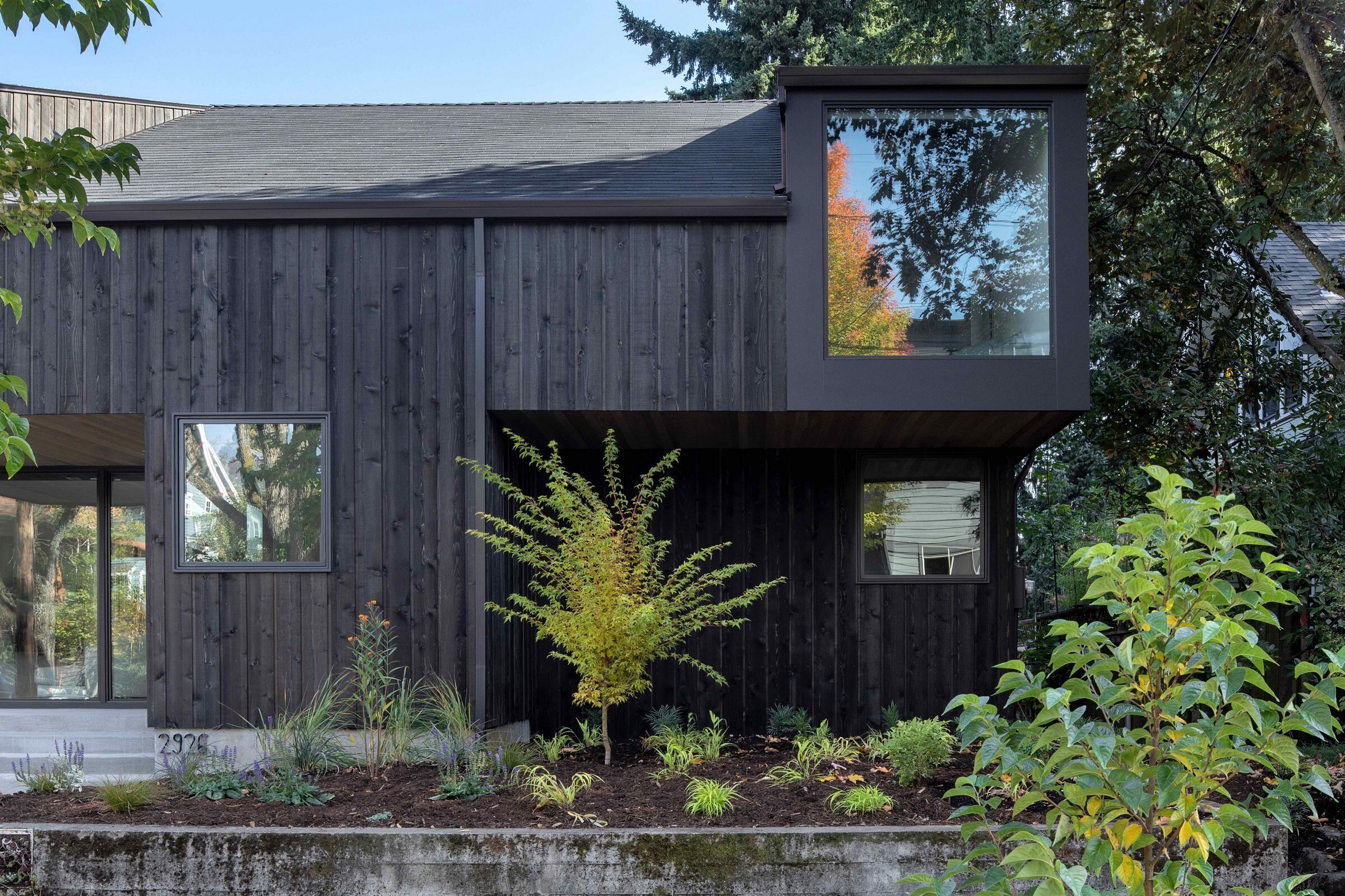 Portland cottage sensitively transformed into a contemporary home ...