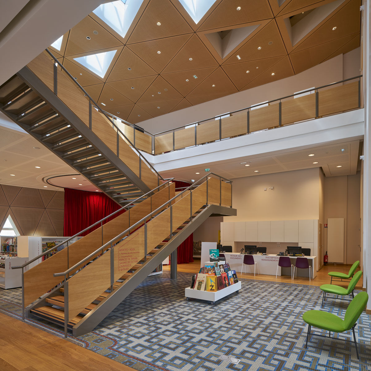 Saint-Claude's cultural center | Architecture Patrick Mauger | Archello