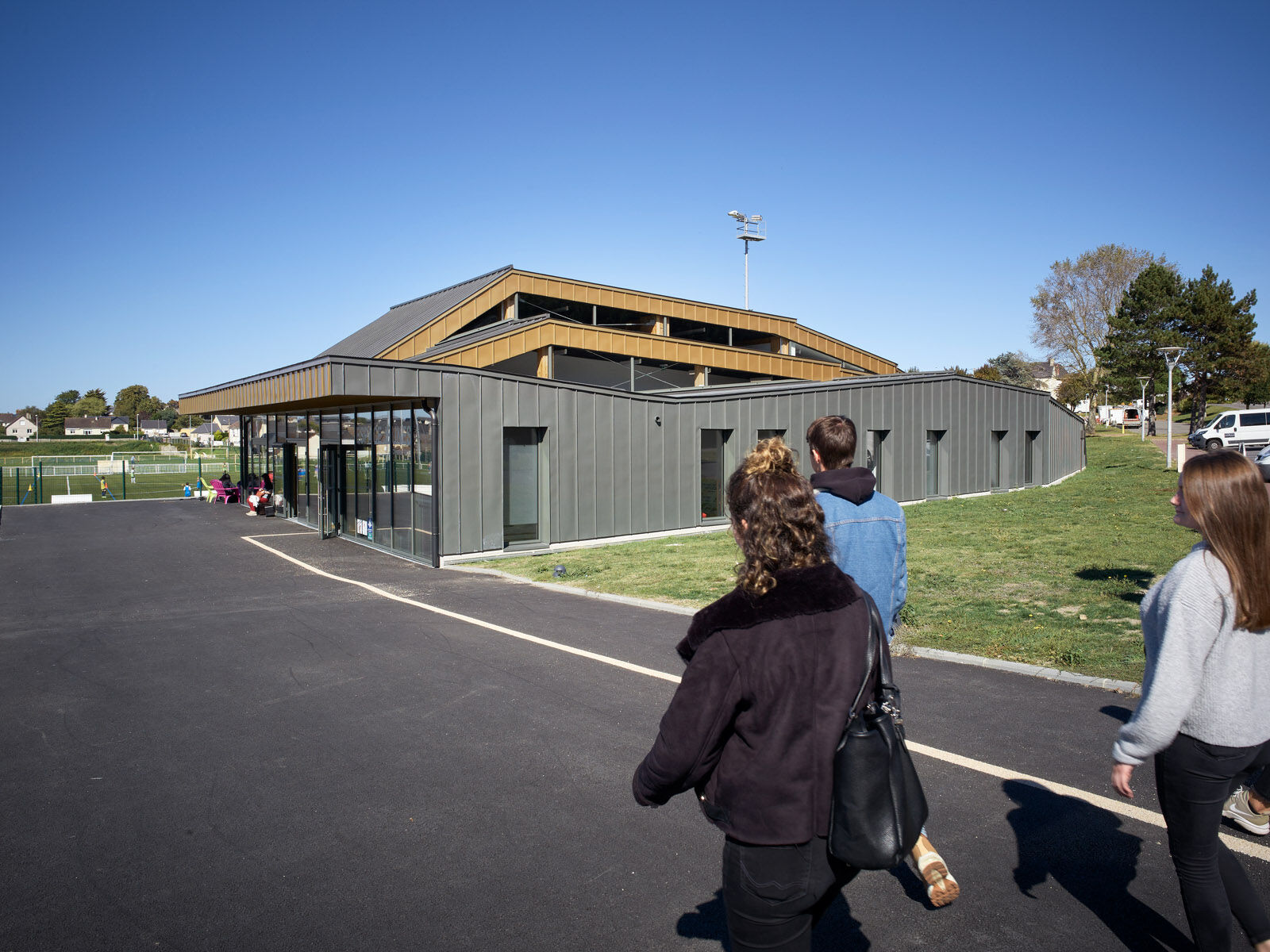 Gallery of YOUTH CENTER | OVERCODE architecture urbanisme | Media - 1