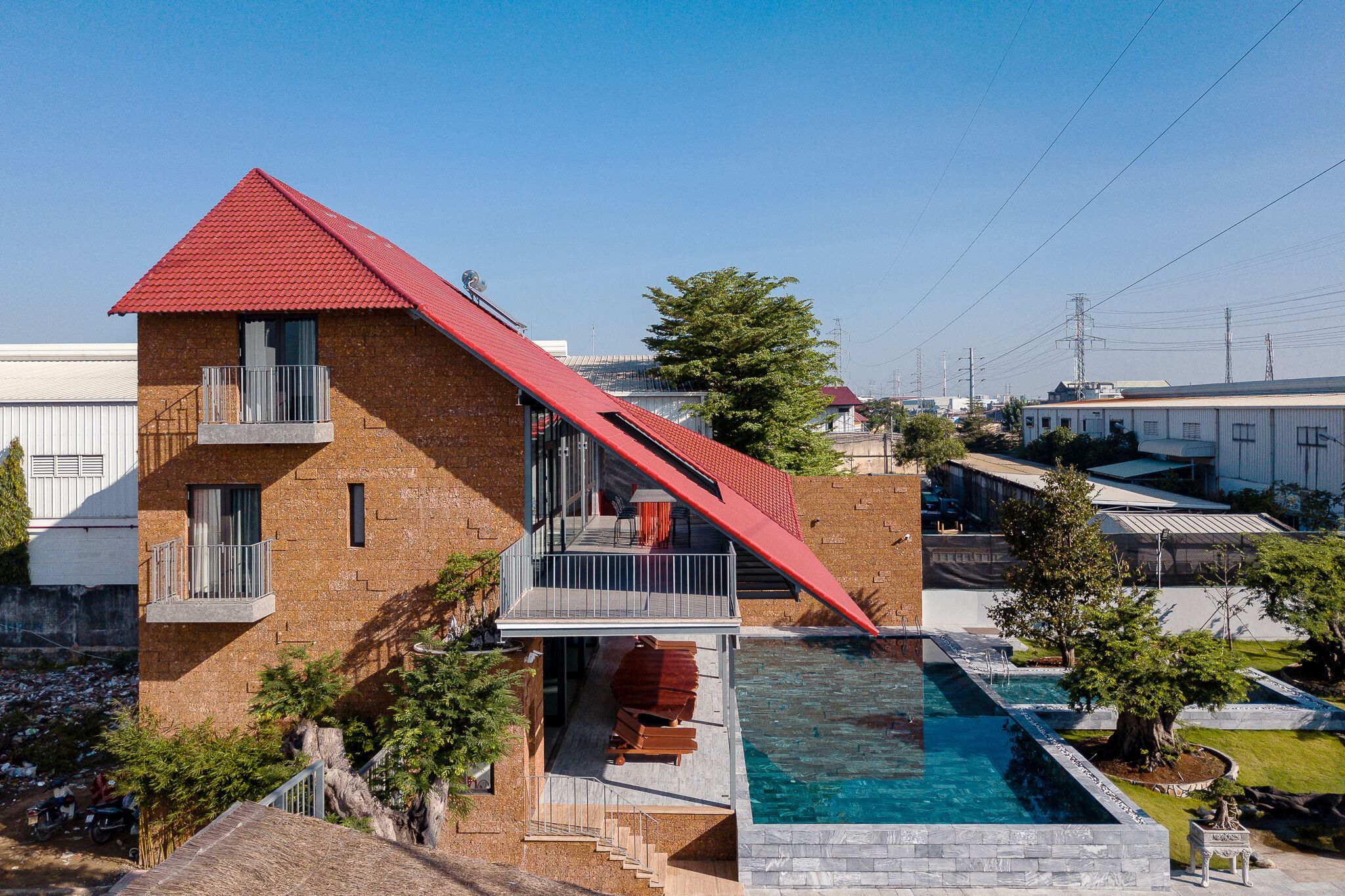 Roof Folding House | MDA Architecture | Archello