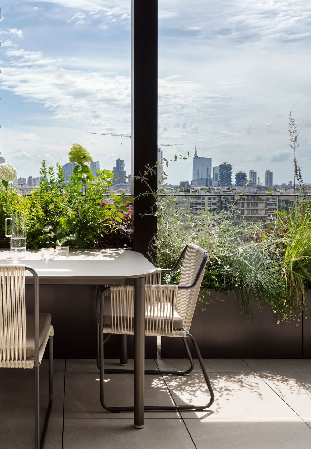 Discover Outdoor Apartments Design Ideas and Pictures | Archello