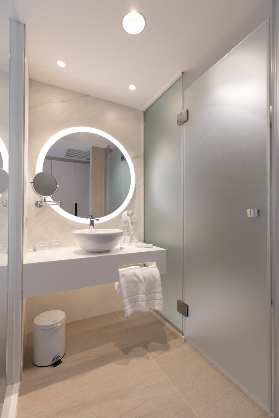 Discover Stone cladding Hotels Design Ideas and Pictures | Archello