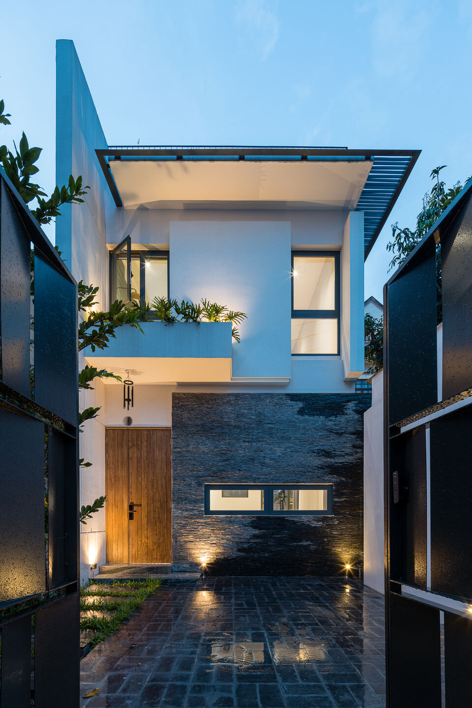Gallery of The TROPIC House | RISOU | Media - 2