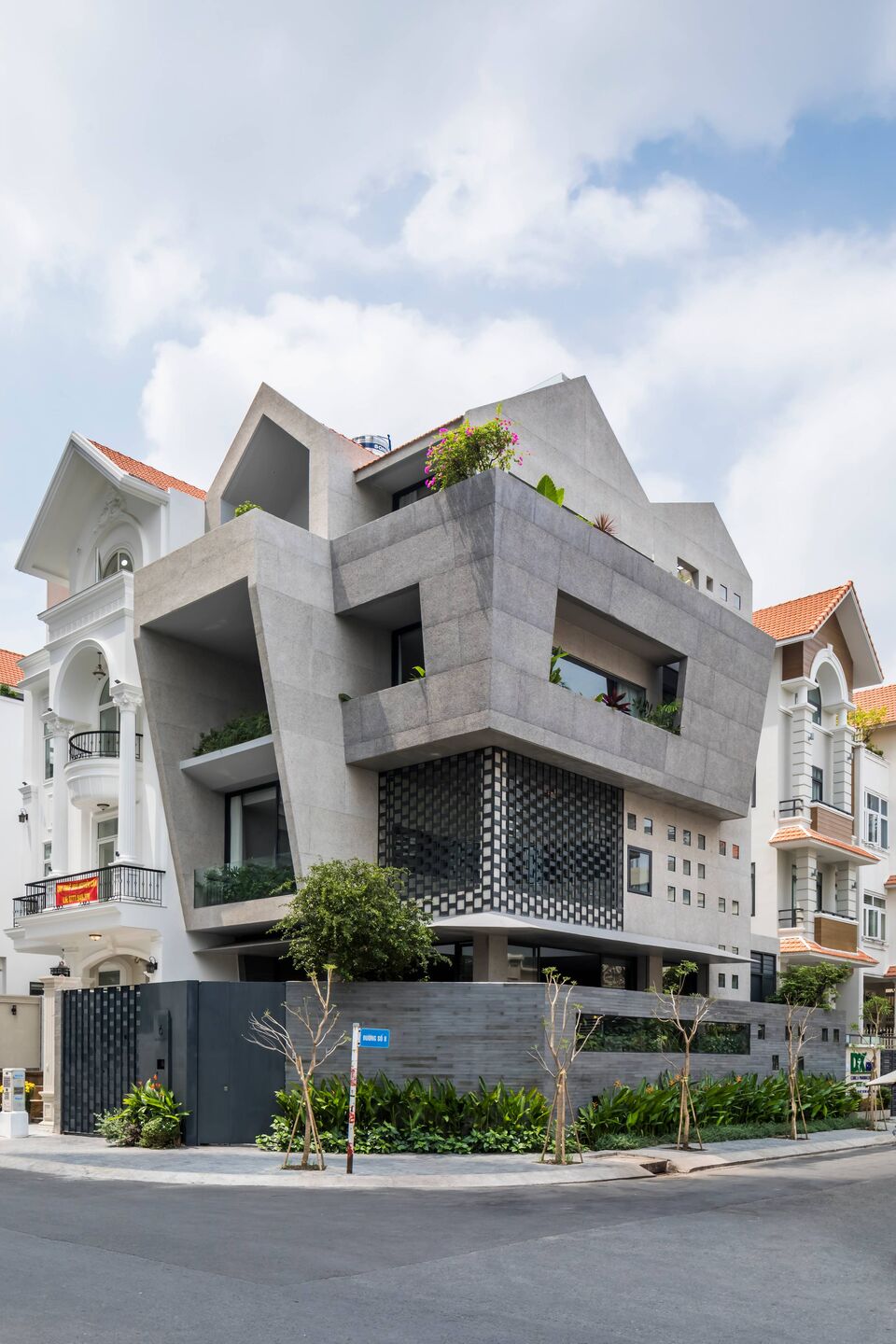 J14 | 23o5studio | Archello