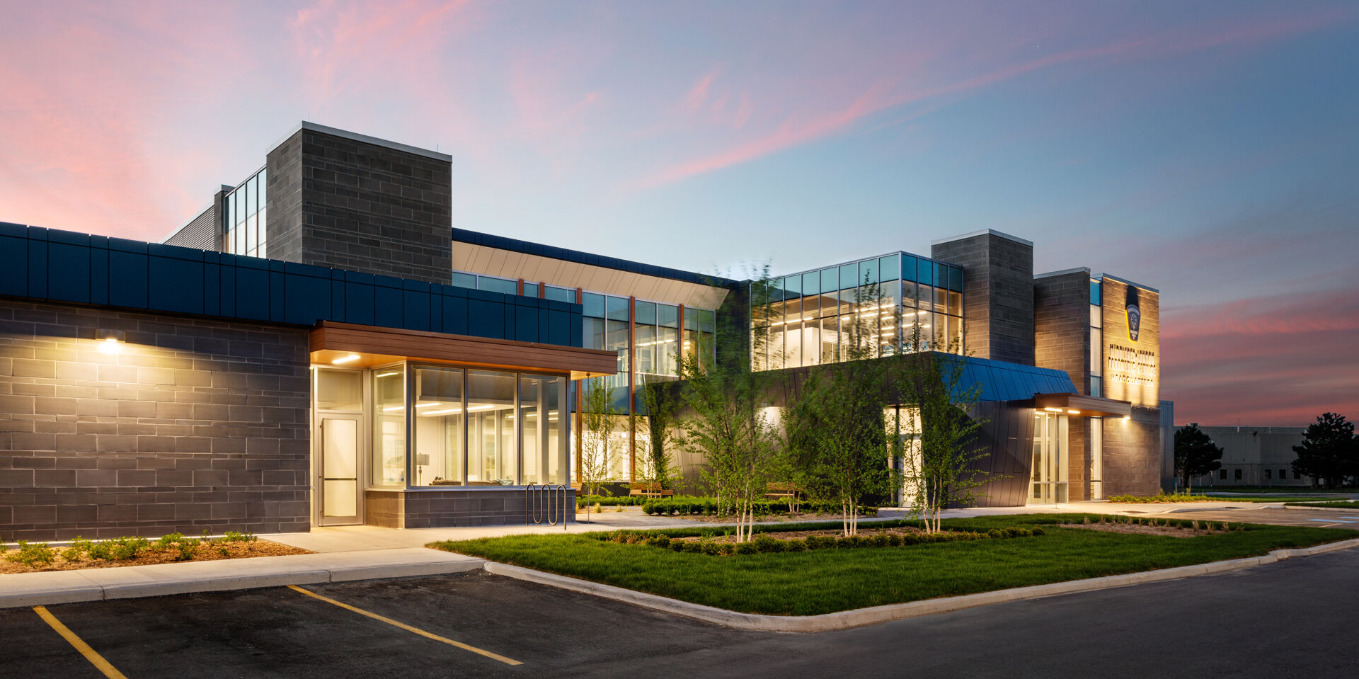 EMS MULTI-PURPOSE FACILITY | architects Tillmann Ruth Robinson | Archello