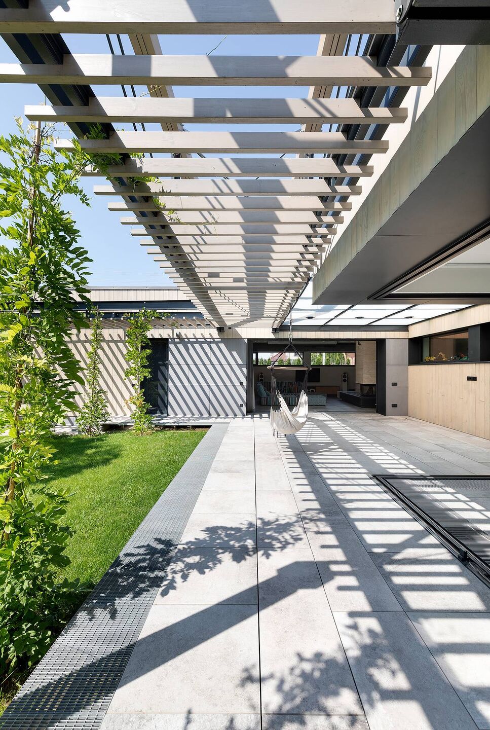 Gallery of Guesthouse | TSEH Architectural Group | Media - 7