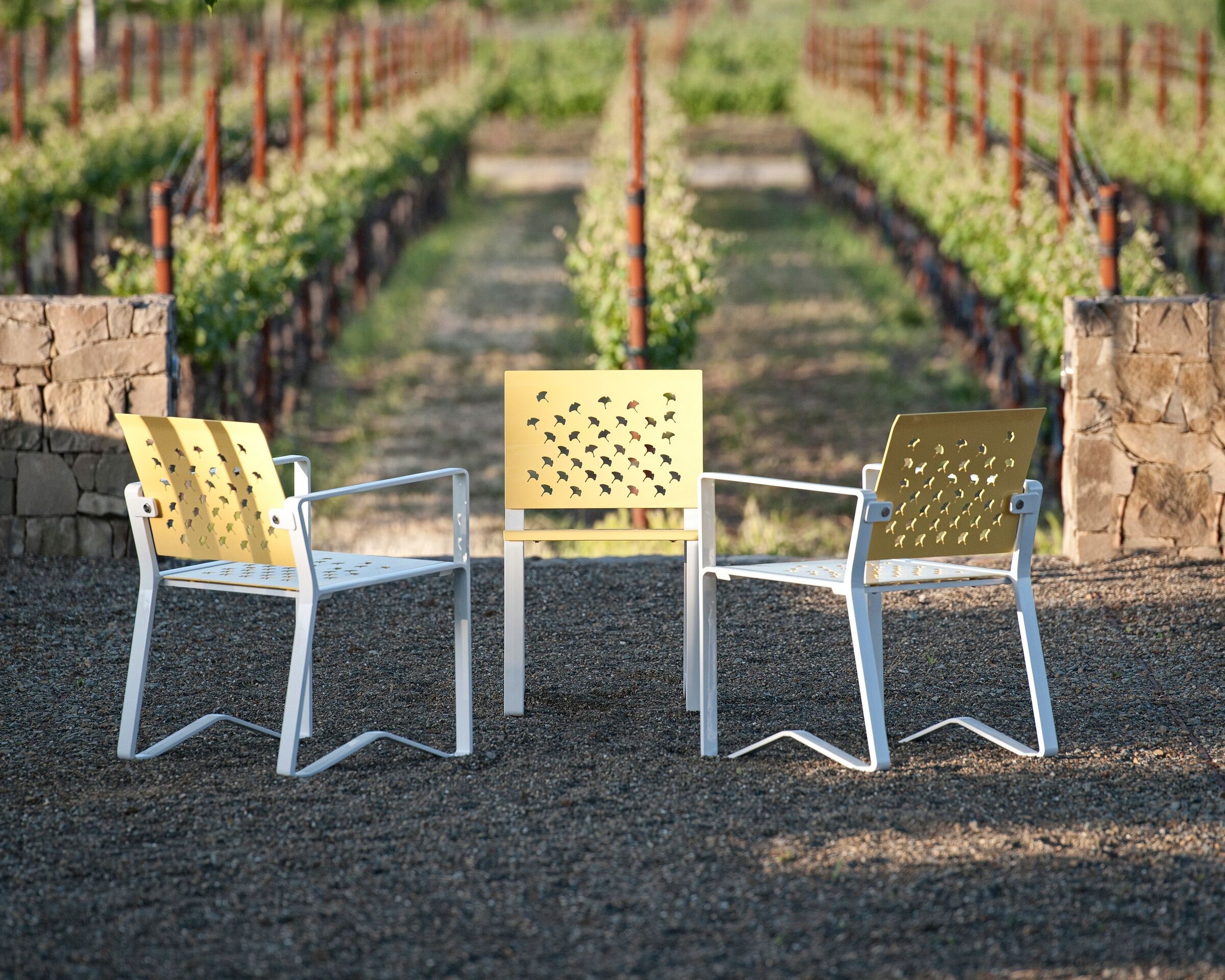 Windmark Chair van Landscape Forms | Archello