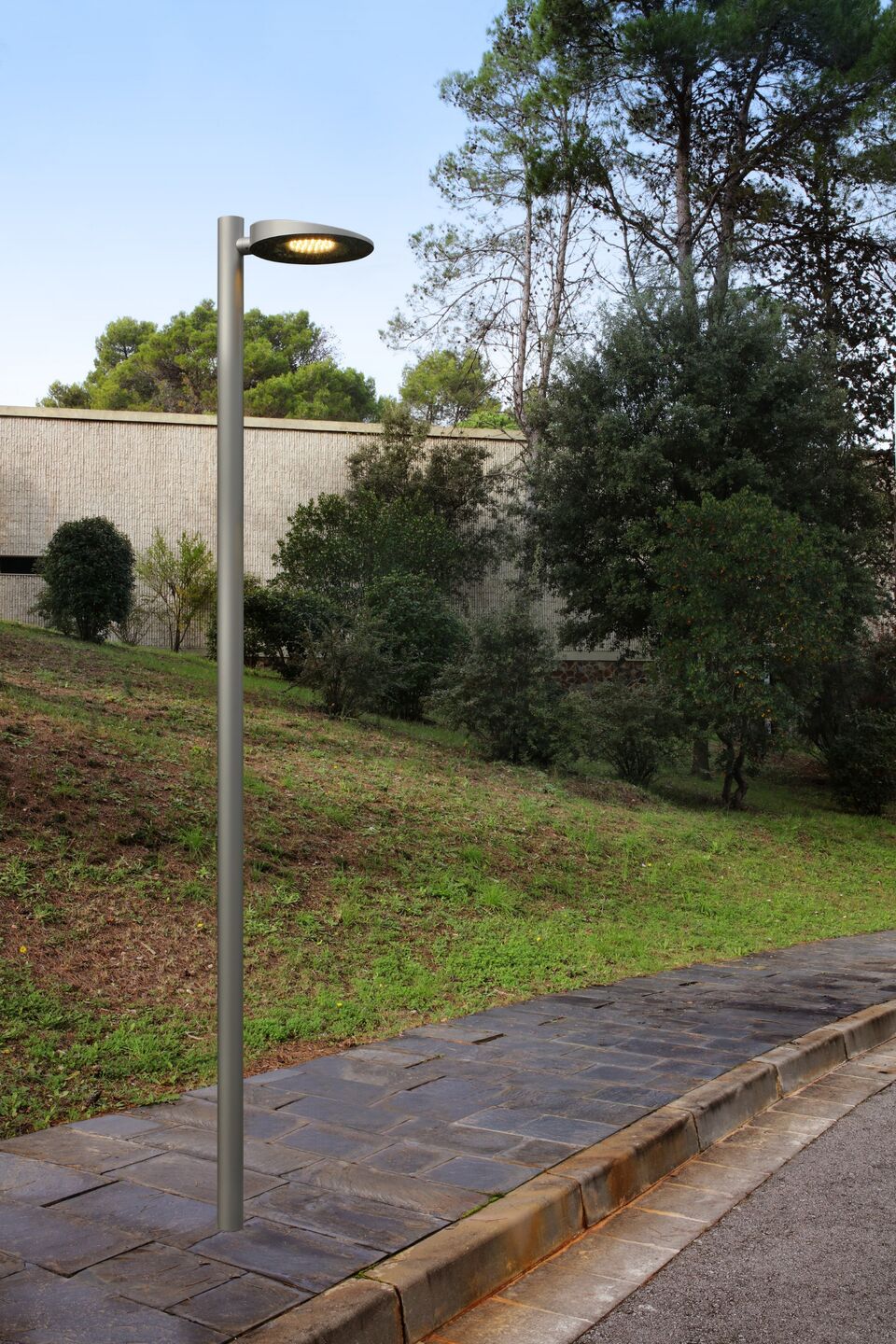 Slope Lighting by Landscape Forms | Archello