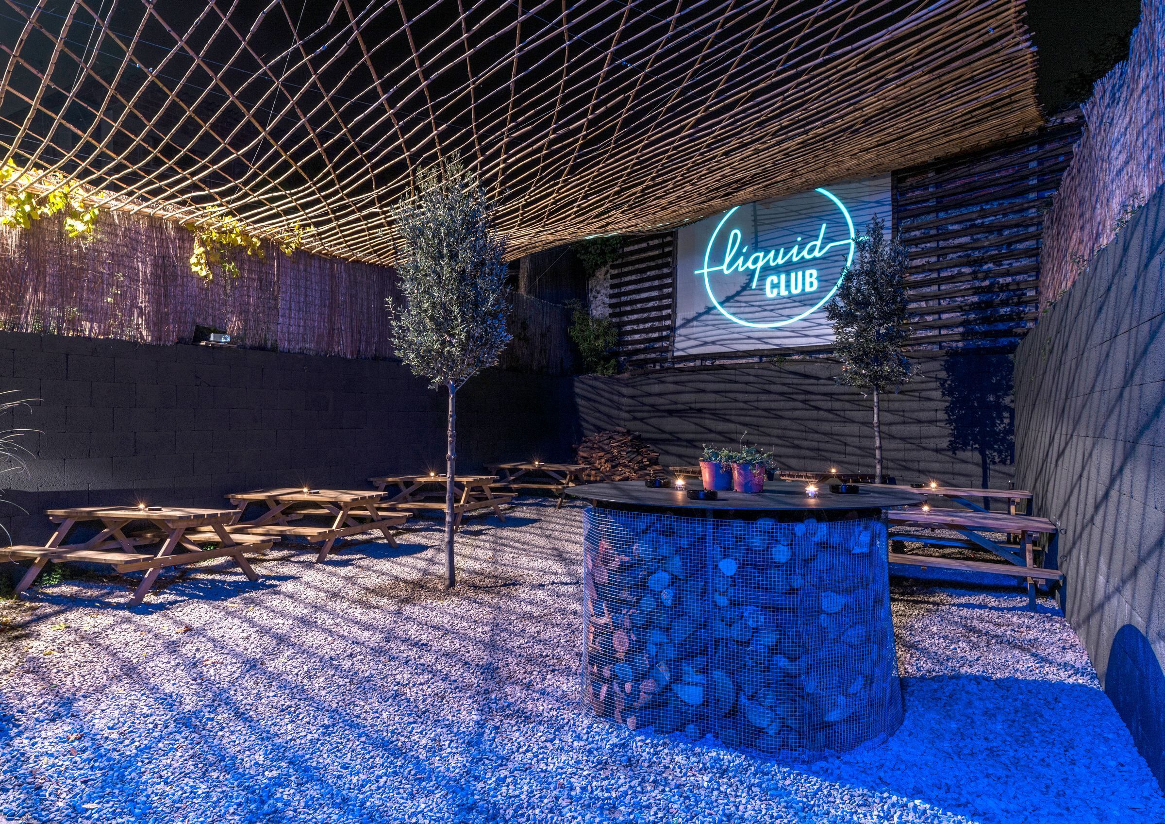 Liquid Bar Project: Reinvent – Recycle – Reuse | Dezain Architects ...
