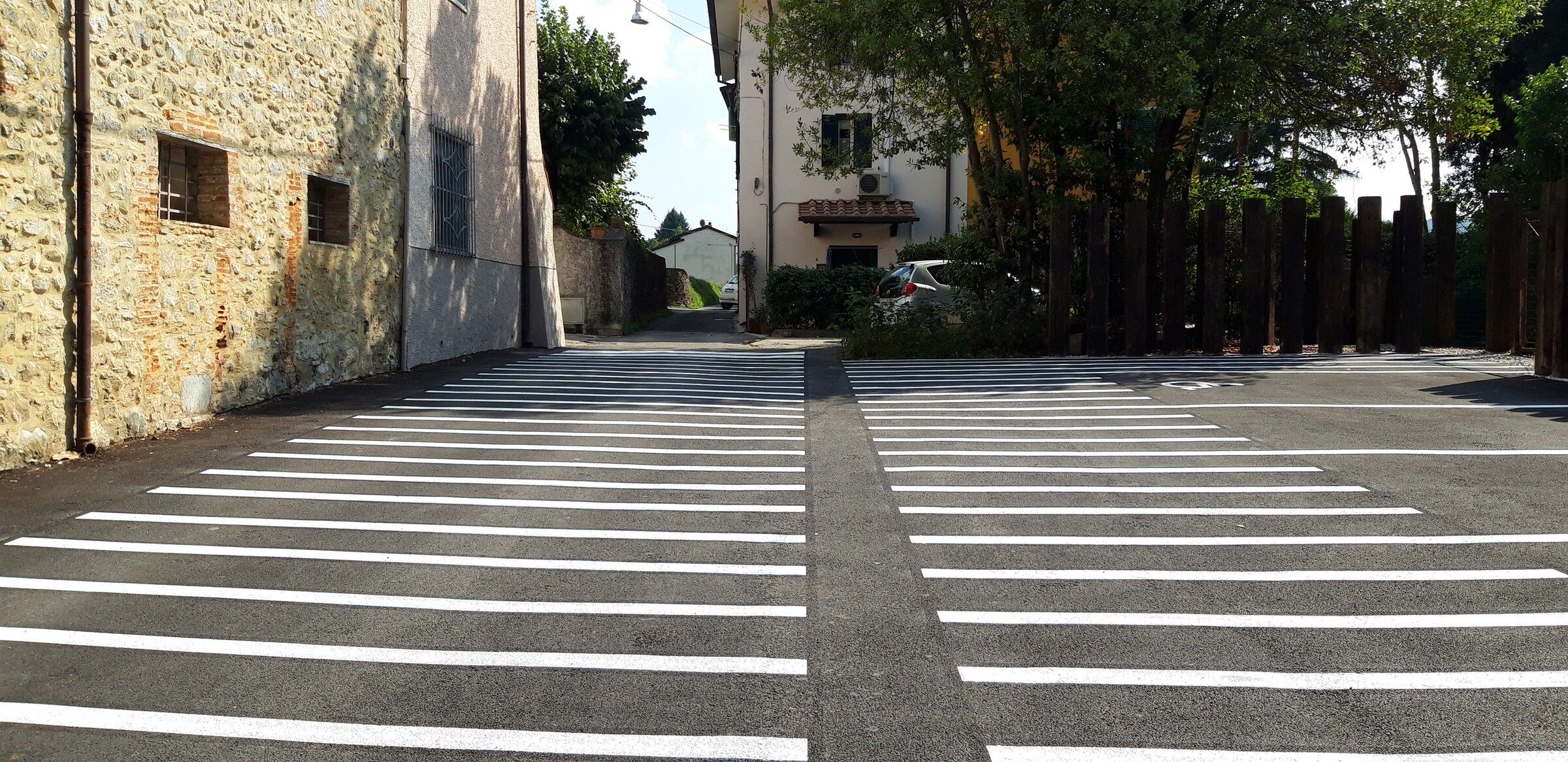 Public car park in the Nebbiano countryside | Microscape Architecture ...