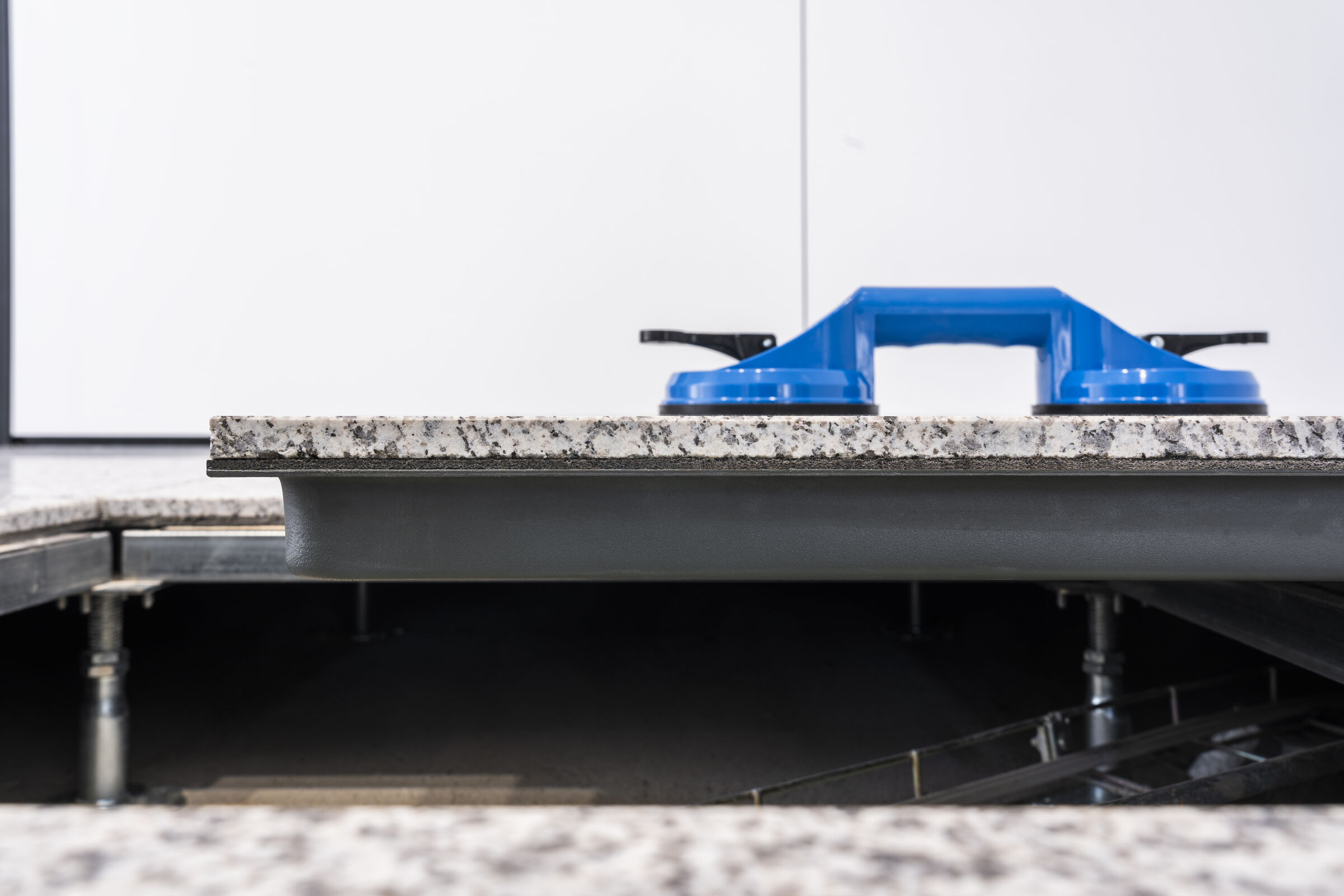 GAMAFLOR FULL STEEL - Raised Access Floor by Polygroup | Archello