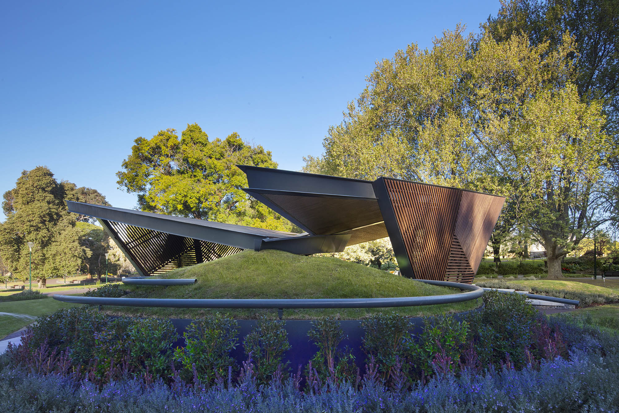 MPavilion 2018 | Estudio Carme Pinós | Archello