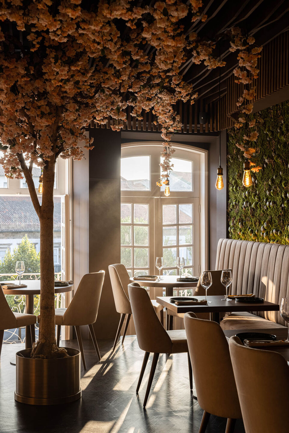 Gallery of 34 Restaurant | REM'A | Media - 24