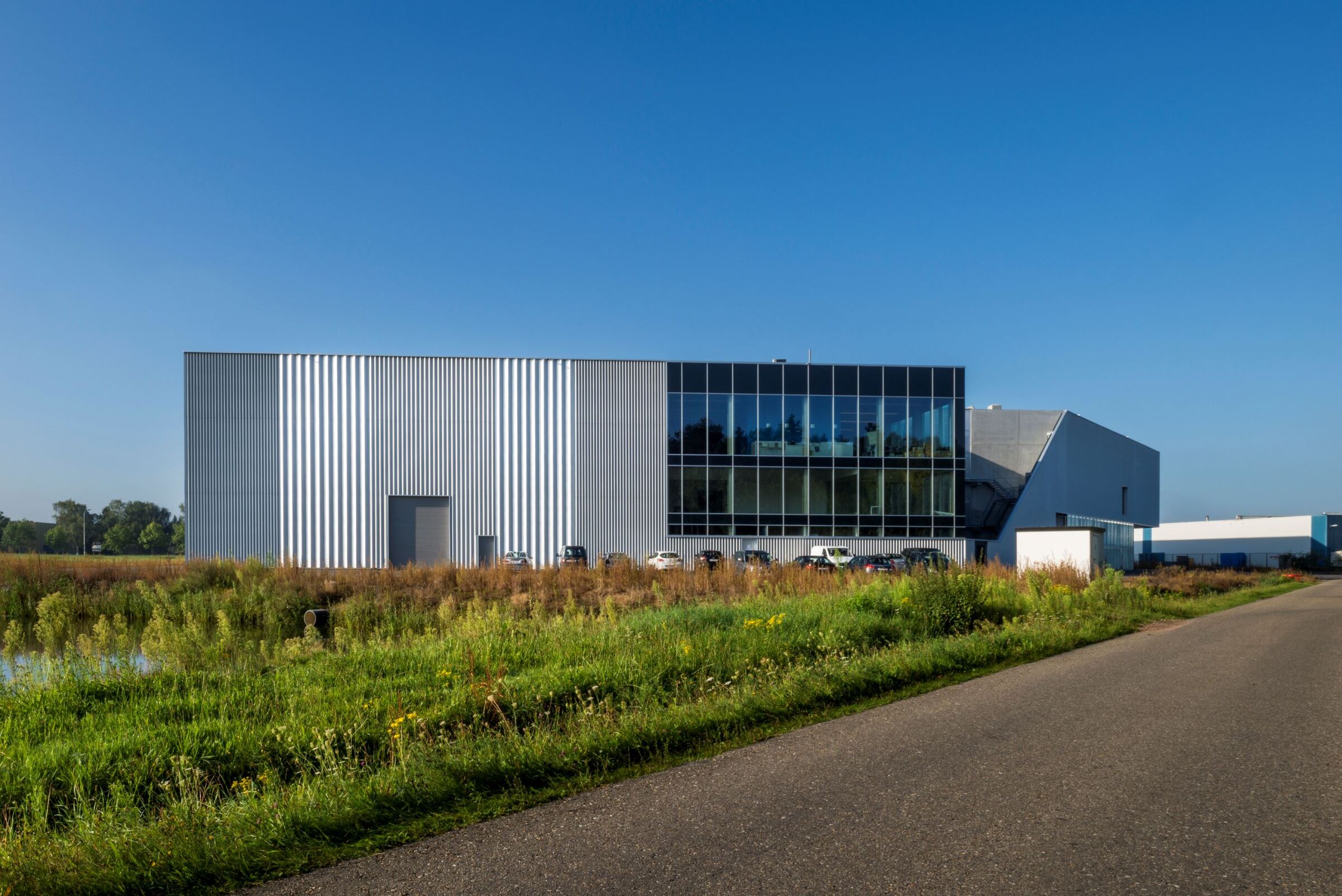 Deca Packaging Herentals | ArcelorMittal Construction | Archello