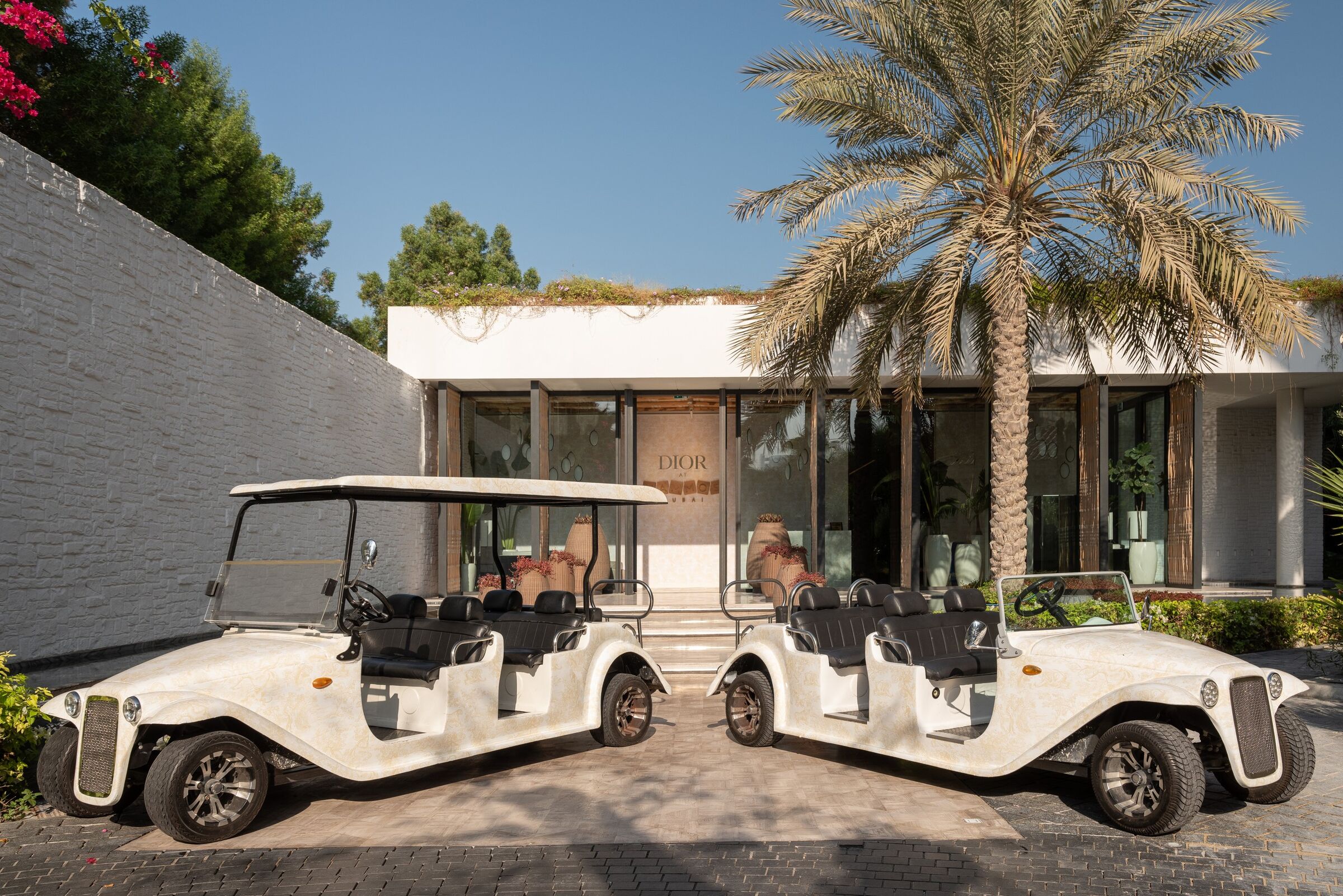 Gallery of Pop-up store Dior | WASP - World’s Advanced Saving Project ...