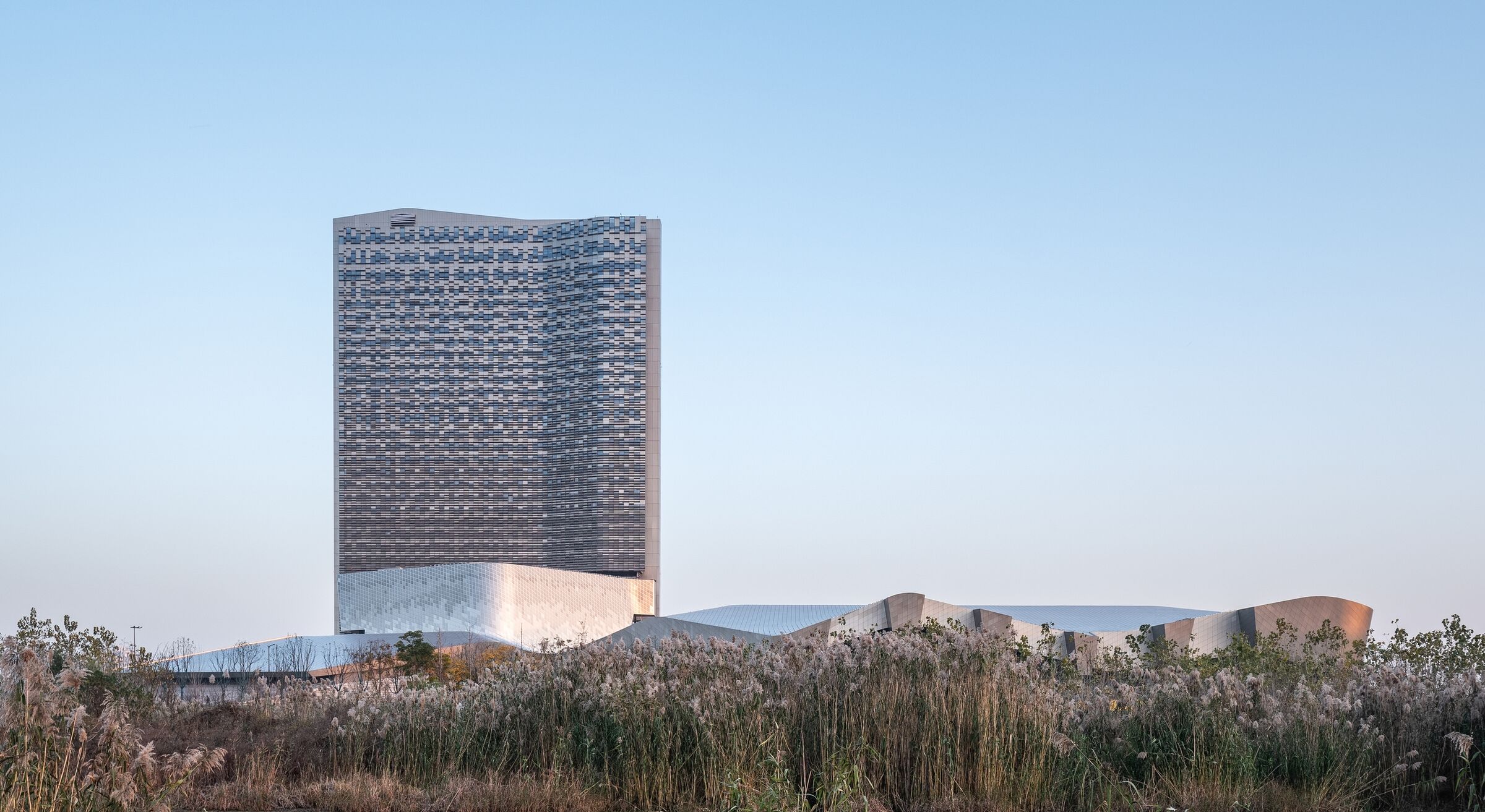 Yangtze River International Conference Center | Morphosis Architects | Archello