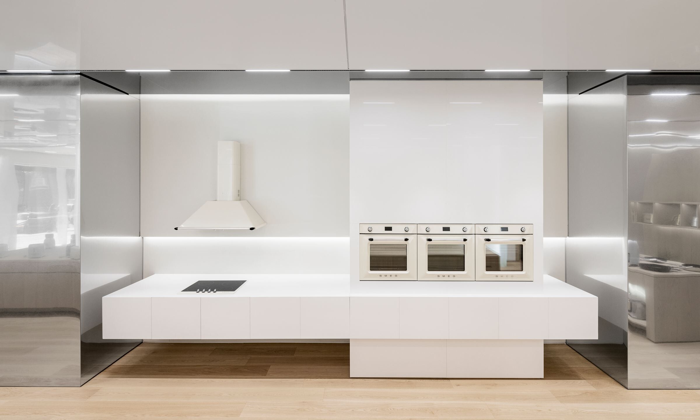 Gallery of SMEG Flagship Store | Betwin Space Design | Media - 18