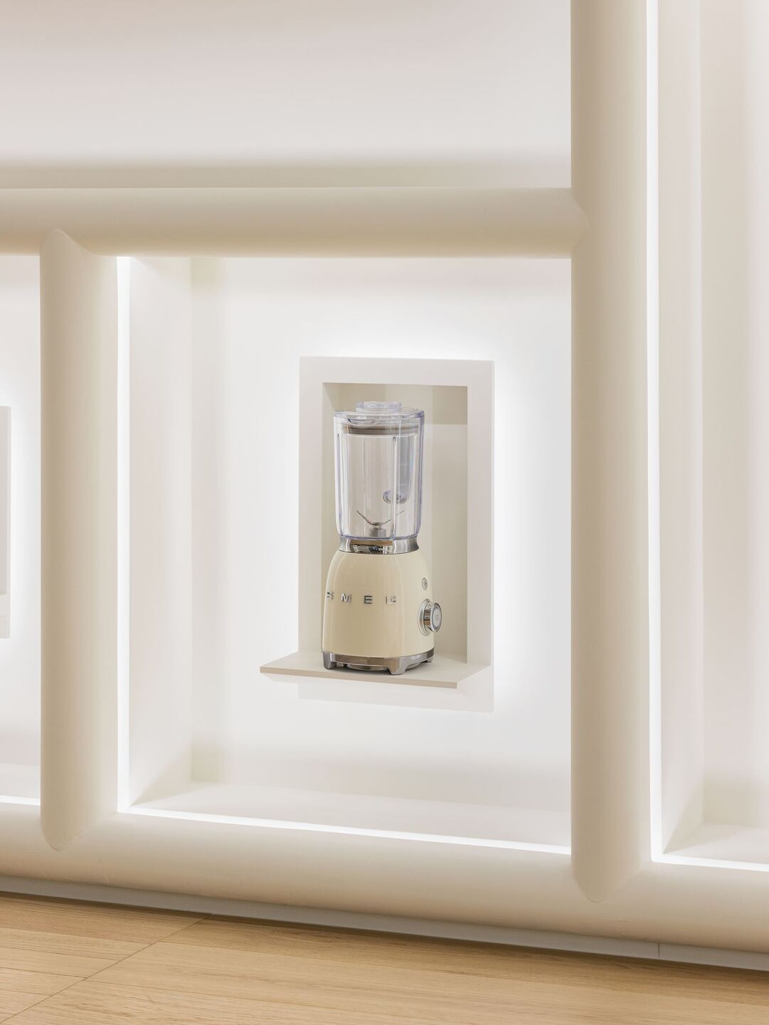 Gallery of SMEG Flagship Store | Betwin Space Design | Media - 24