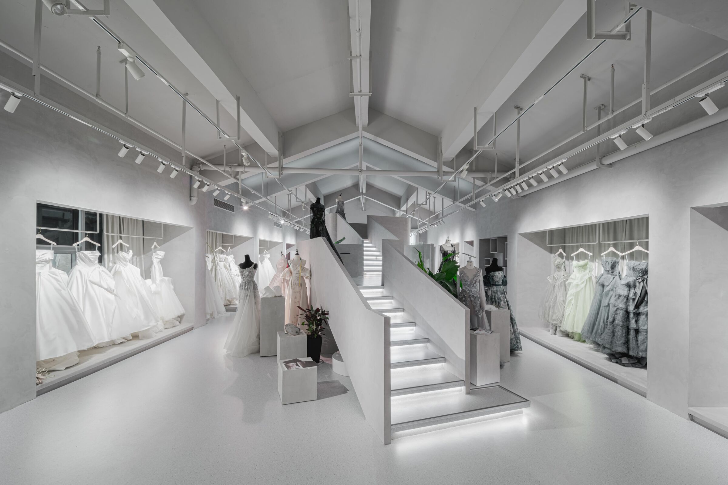 Lafine de Paris Wedding Showroom provides a unique platform for works ...
