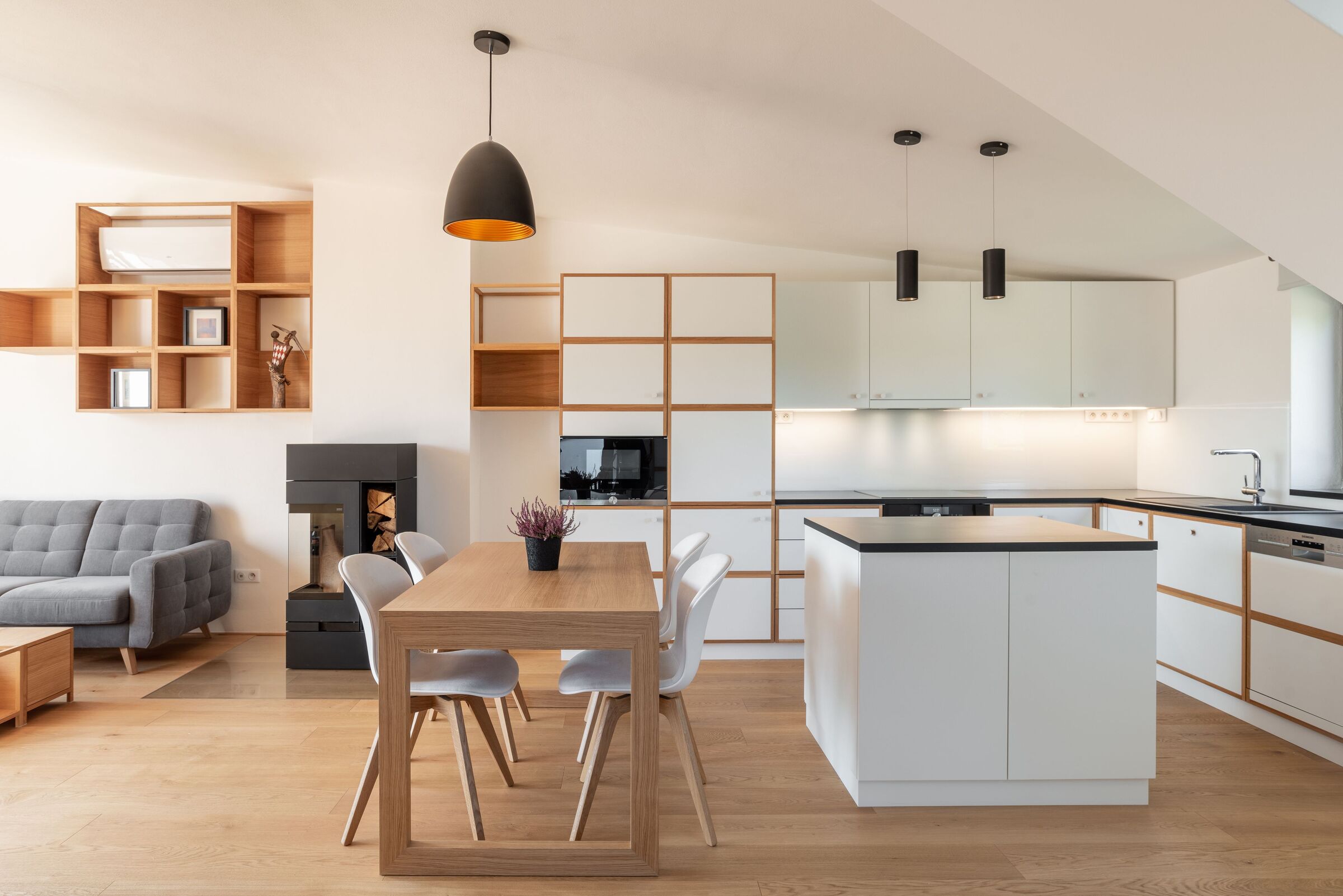 INTERIOR OF THE MAISONETTE APARTMENT | studio AEIOU | Archello