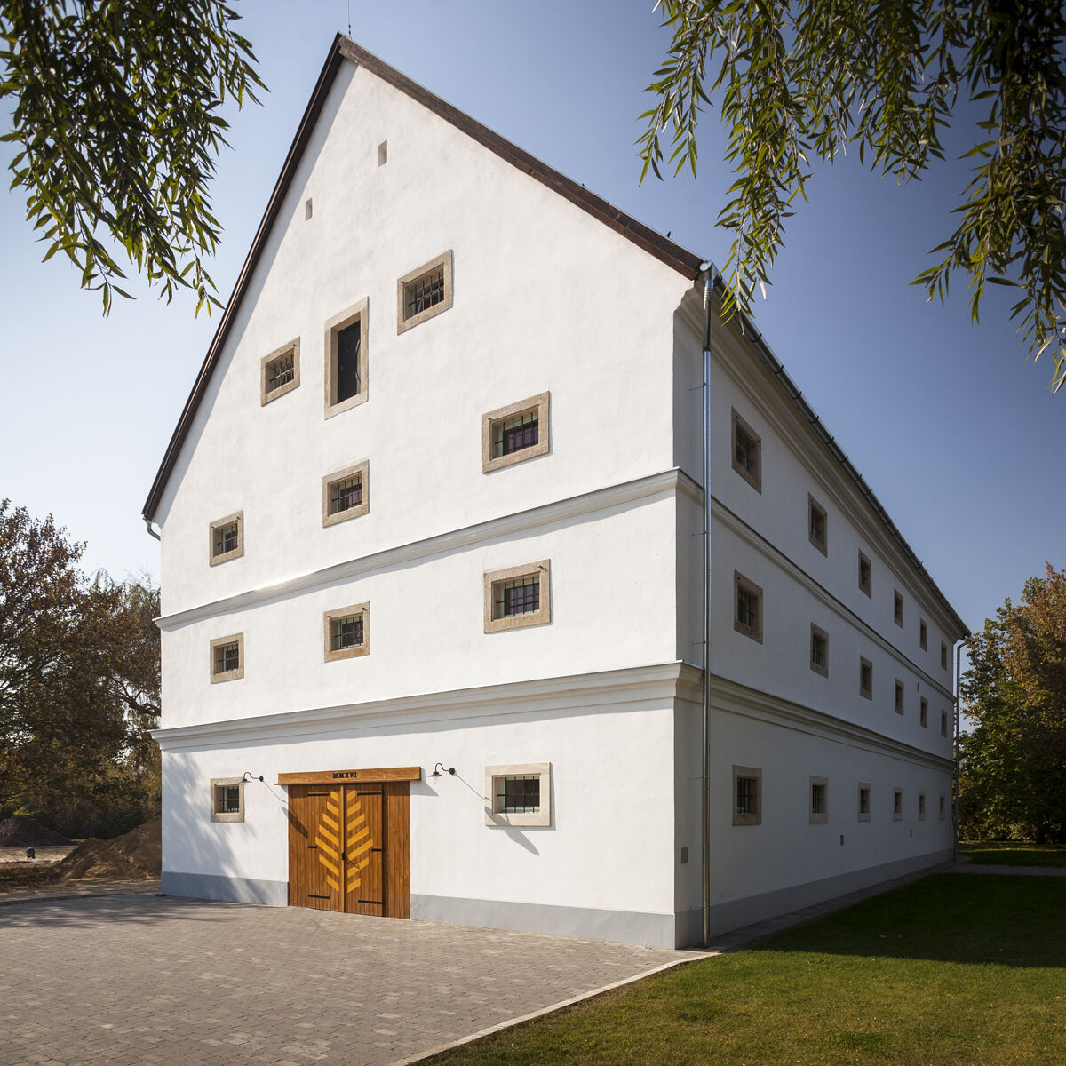Benedictine Order Granary | BAUMIT | Archello