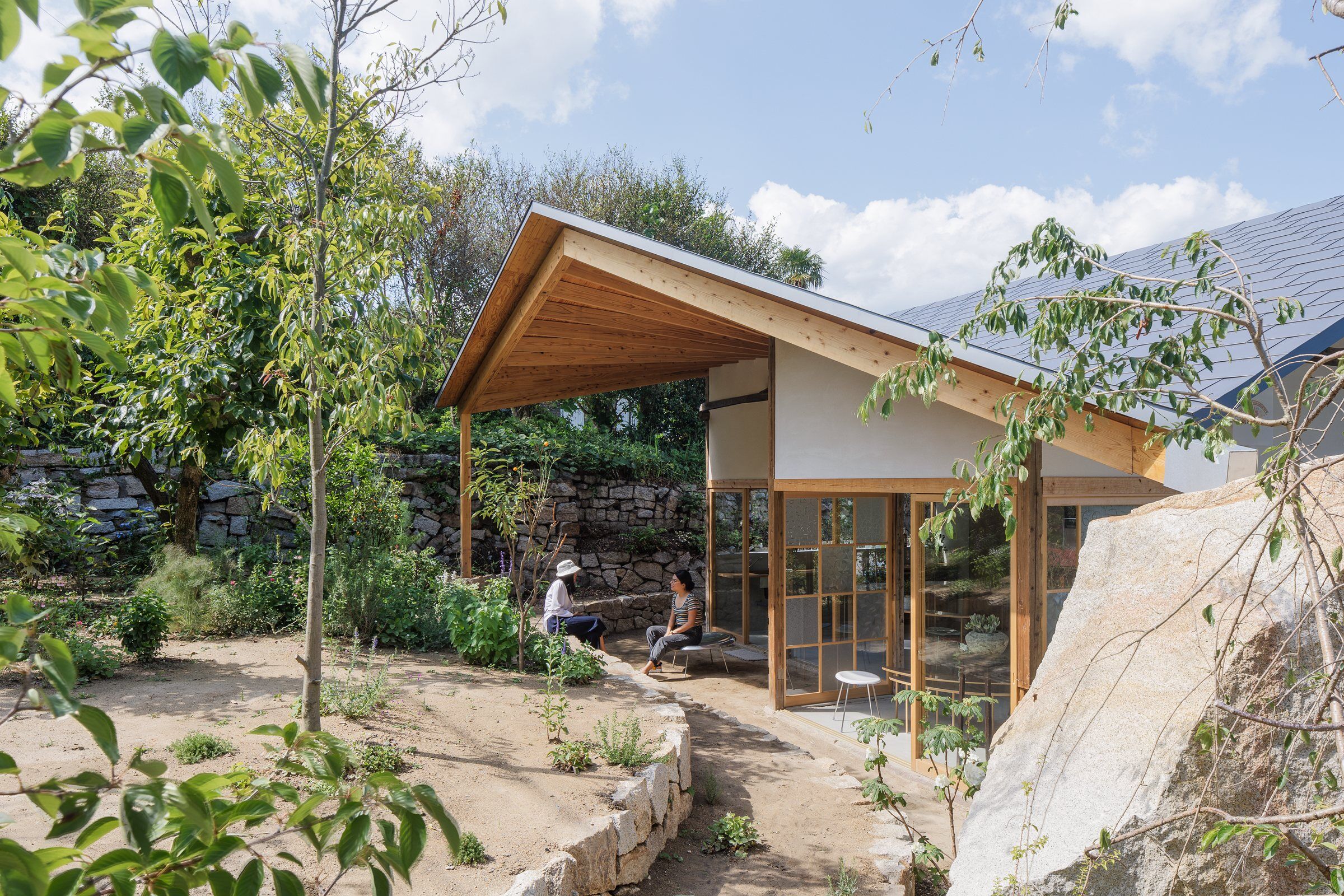 Gallery of Inujima Hoppy Bar | Tetsuo Kondo Architects | Media - 2