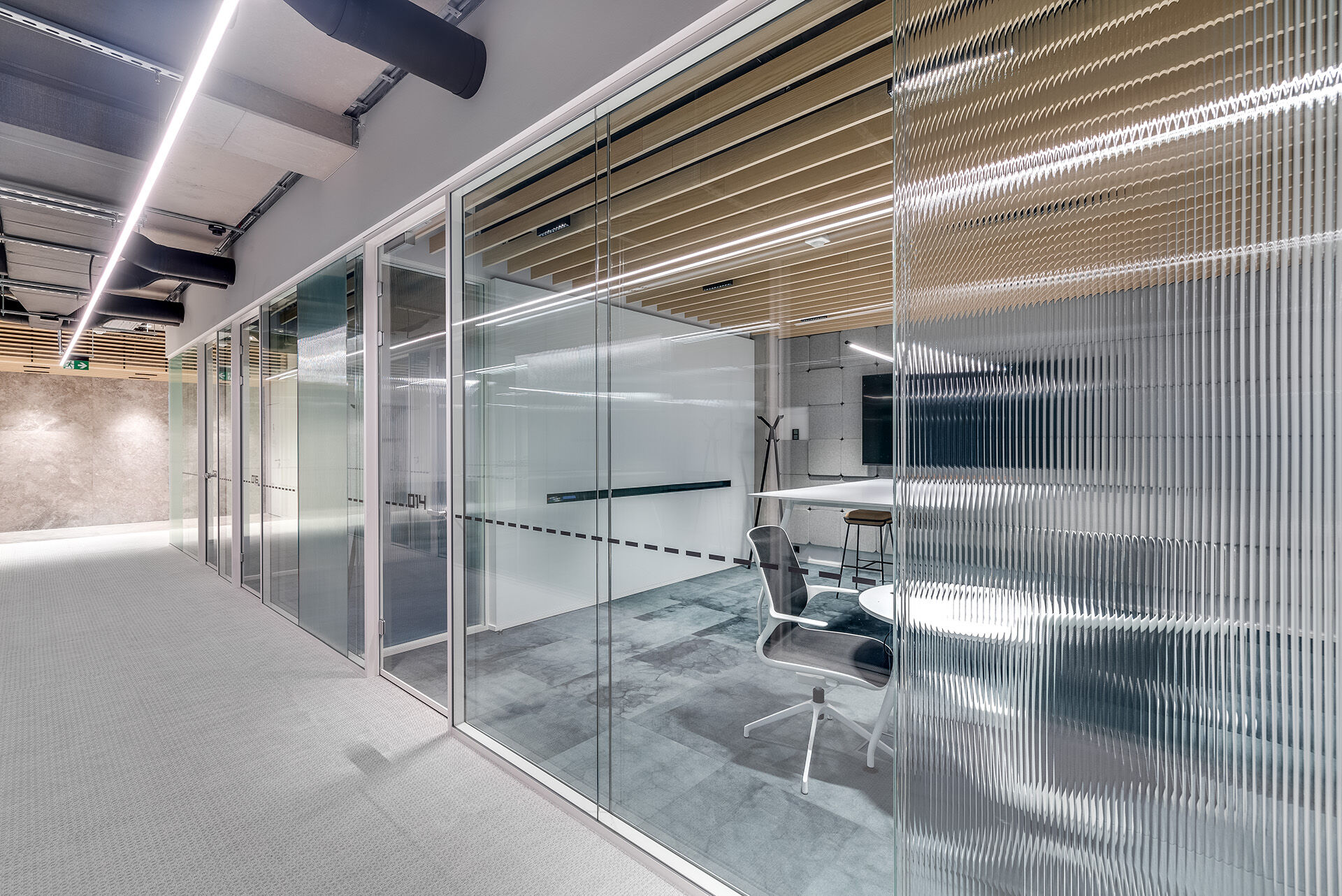 GSW Office Plus by Glass System | Archello