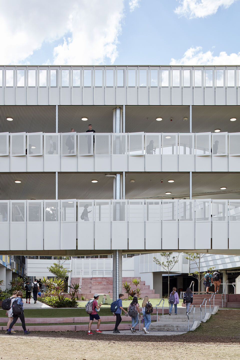 Gallery of Indooroopilly State High School 6FC Building | Hayball ...