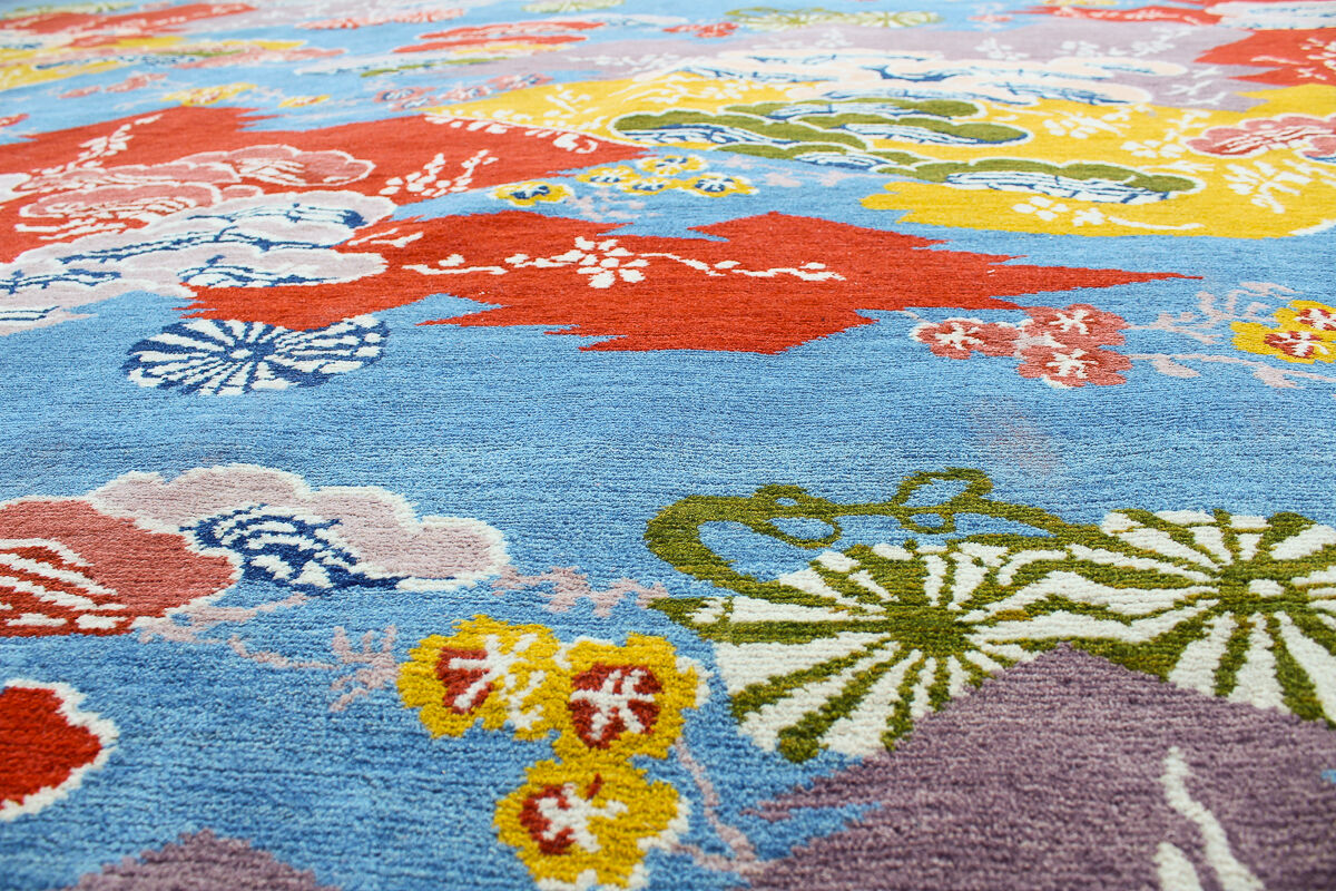 Mountain Blossom by JOSEPH CARINI CARPETS | Archello
