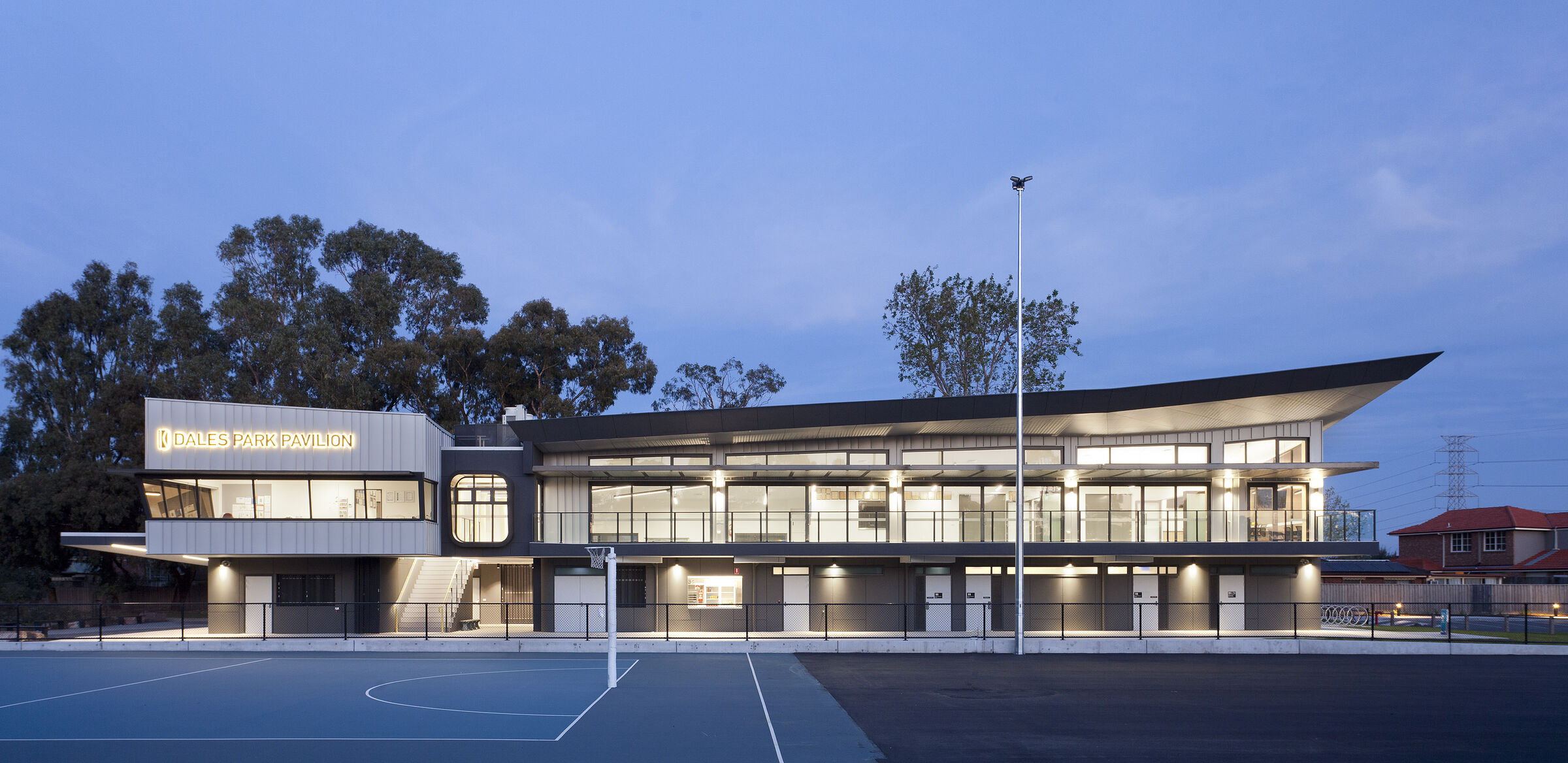 Dales Park Netball Pavilion | k20 Architecture | Archello