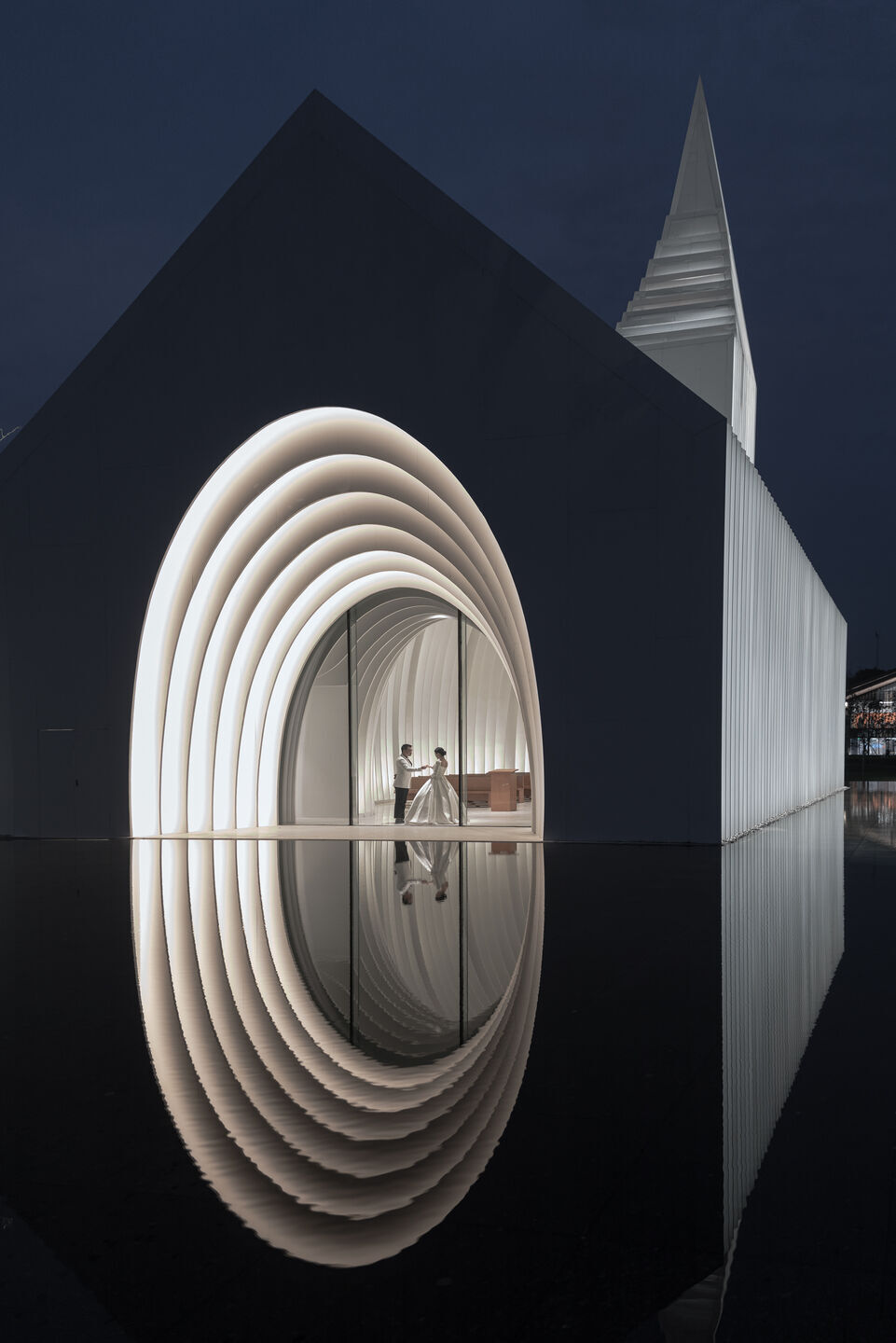 BUZZ creates artful church pavilion made up out of 60 slices | Archello