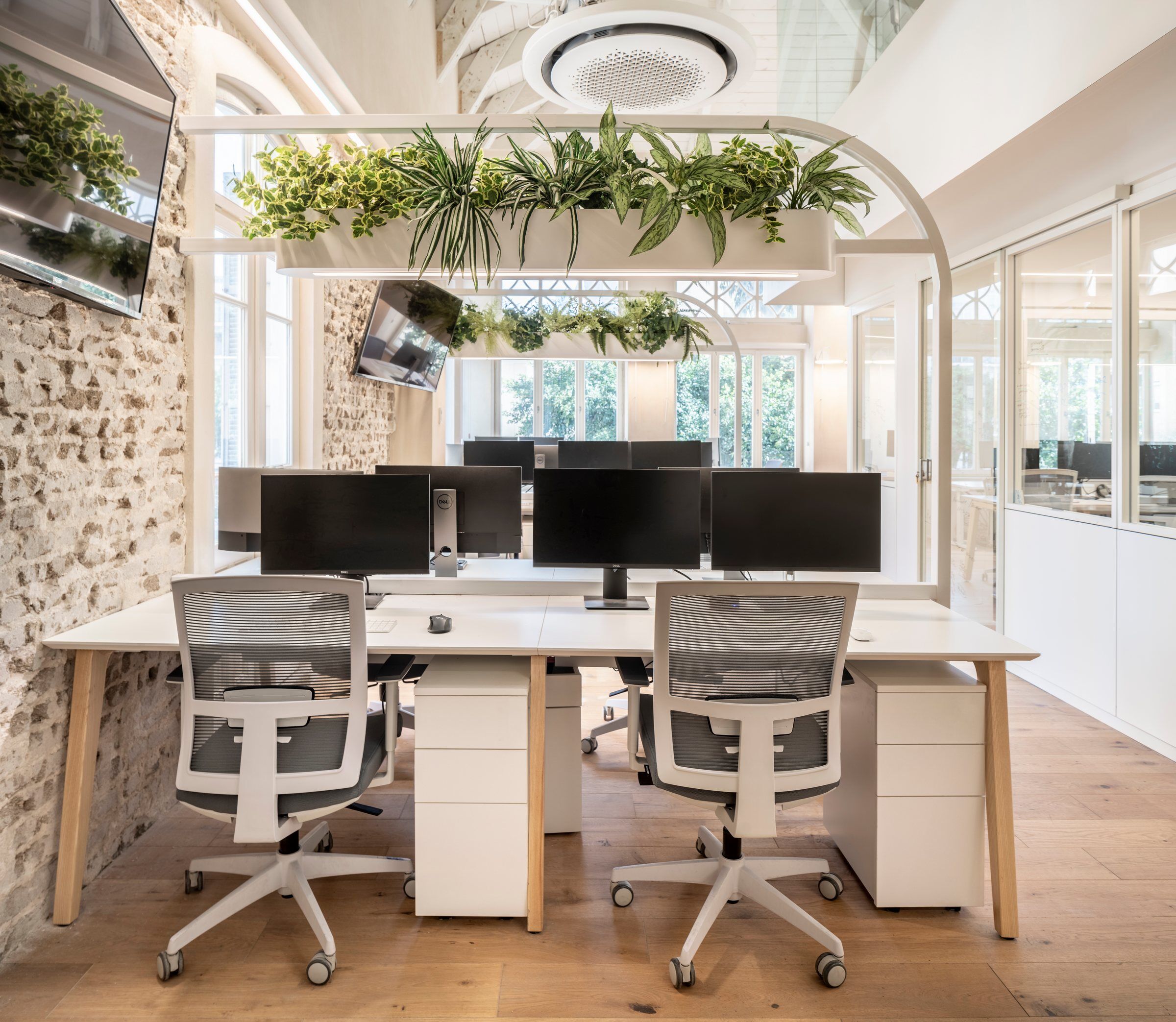 Artlist | Switchup | Archello