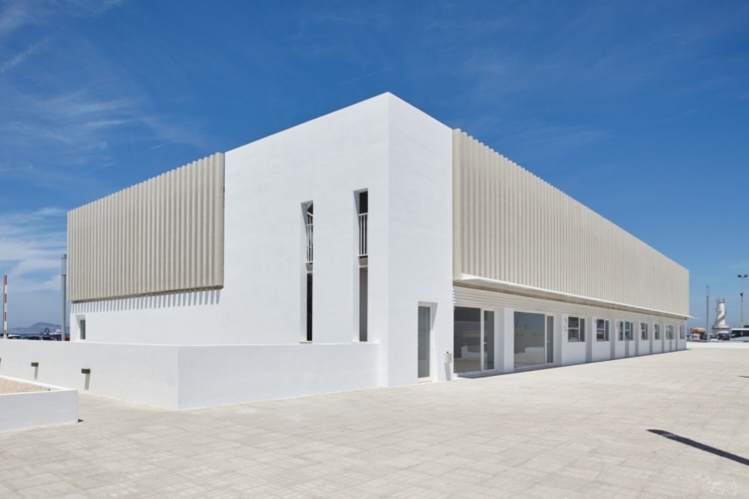 CENIA STONE per INTHETILE | Archello