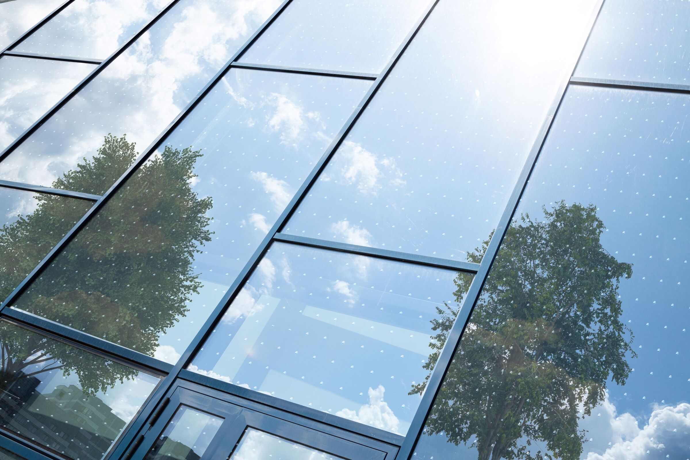 Saflex FlySafe 3D - highly effective solution for bird-protection ...