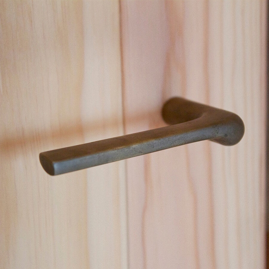 TULH-01 BRASS LEVER HANDLE nach Tomoaki Uno Architects | Archello