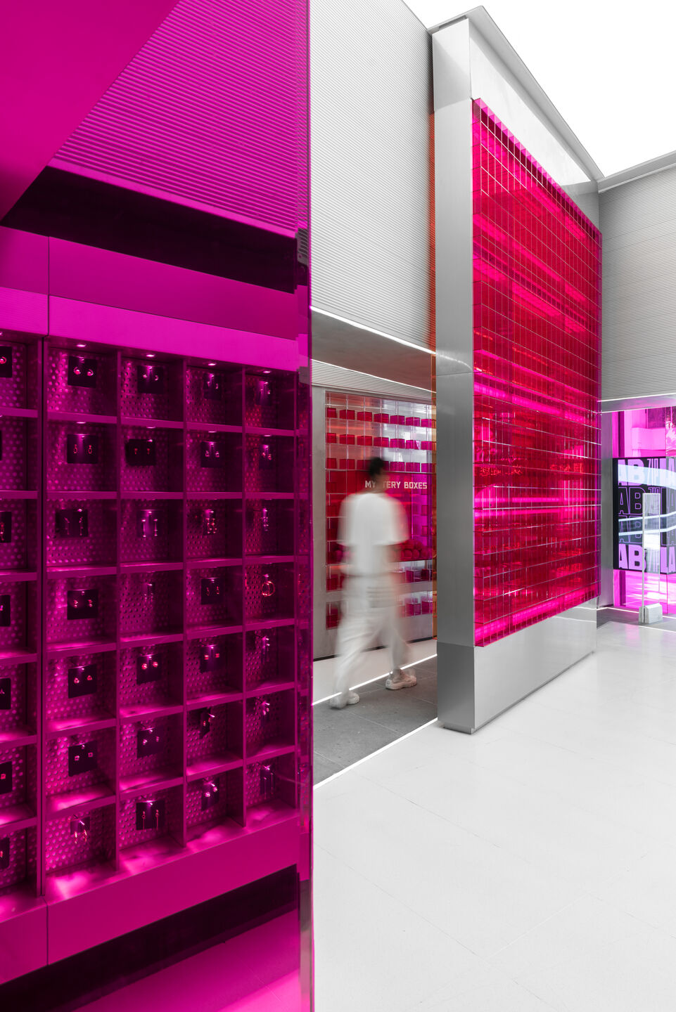 Gallery of ZIPLAB Off-line Store ，Beijing Road Store | PMT Partners ...